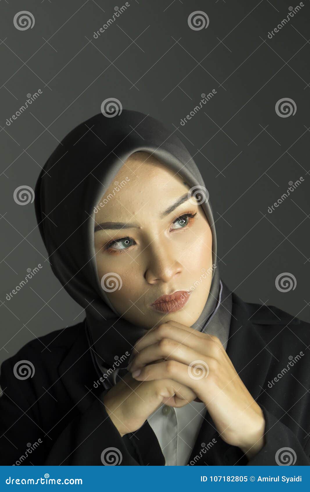 Portrait of Aggrassive and Confident Expression Young Grinning ...