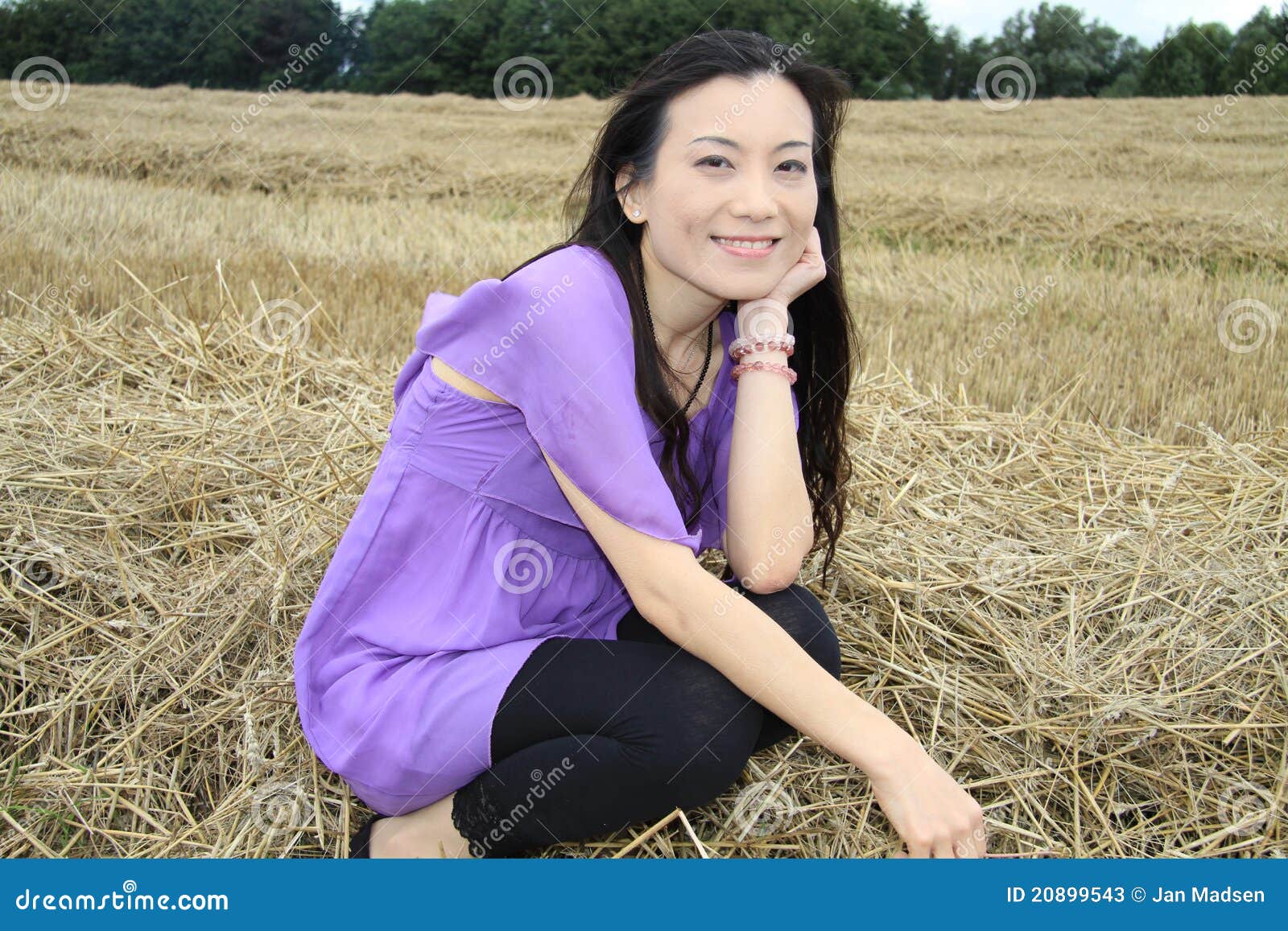 Portrait of a Beautiful Chinese Women Stock Image - Image of female ...