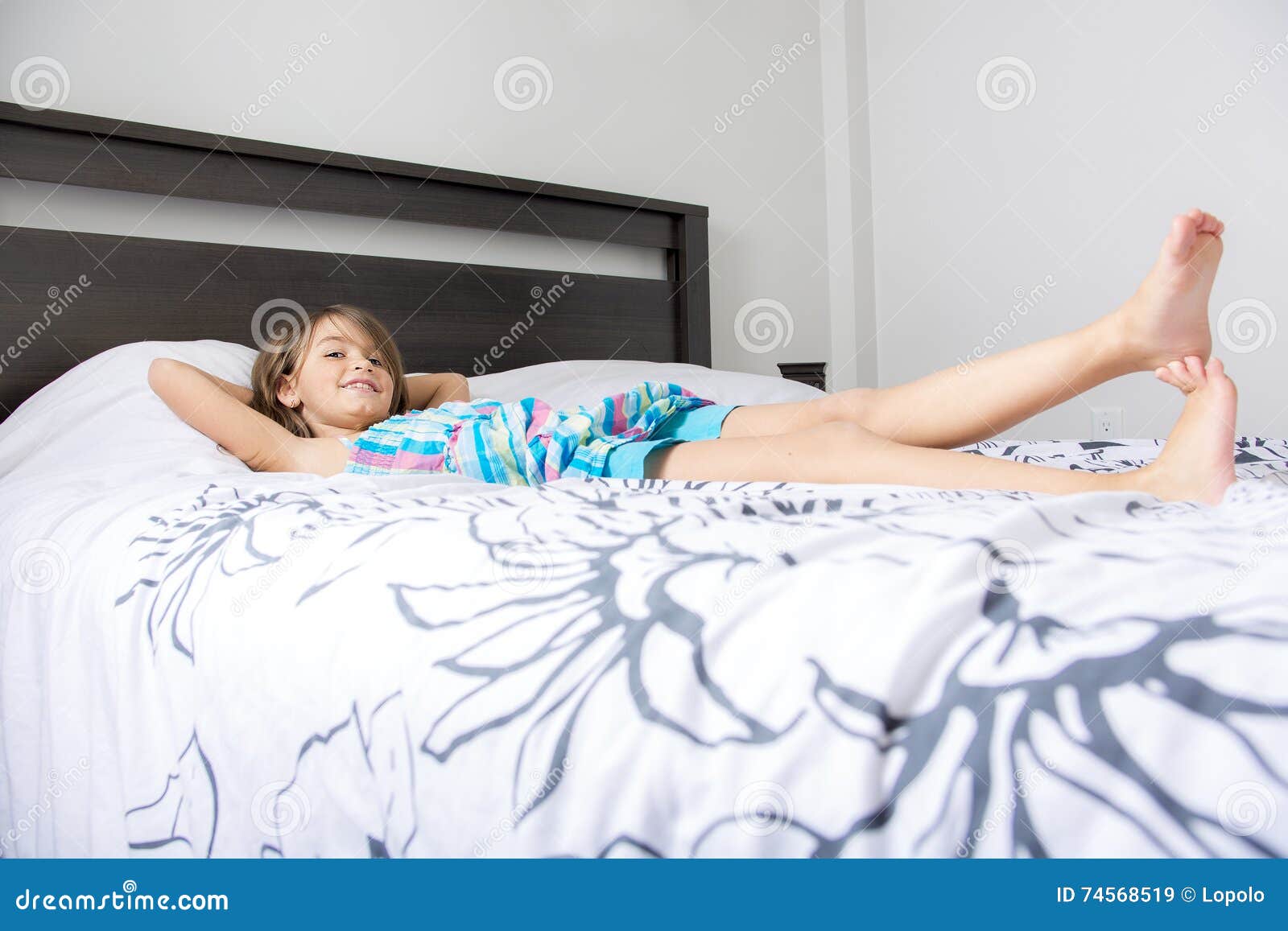 Portrait of Beautiful Little Girl Lying on Bed Stock Image - Image of ... Portrait of Beautiful Little Girl Lying on Bed Stock Image - Image of ...