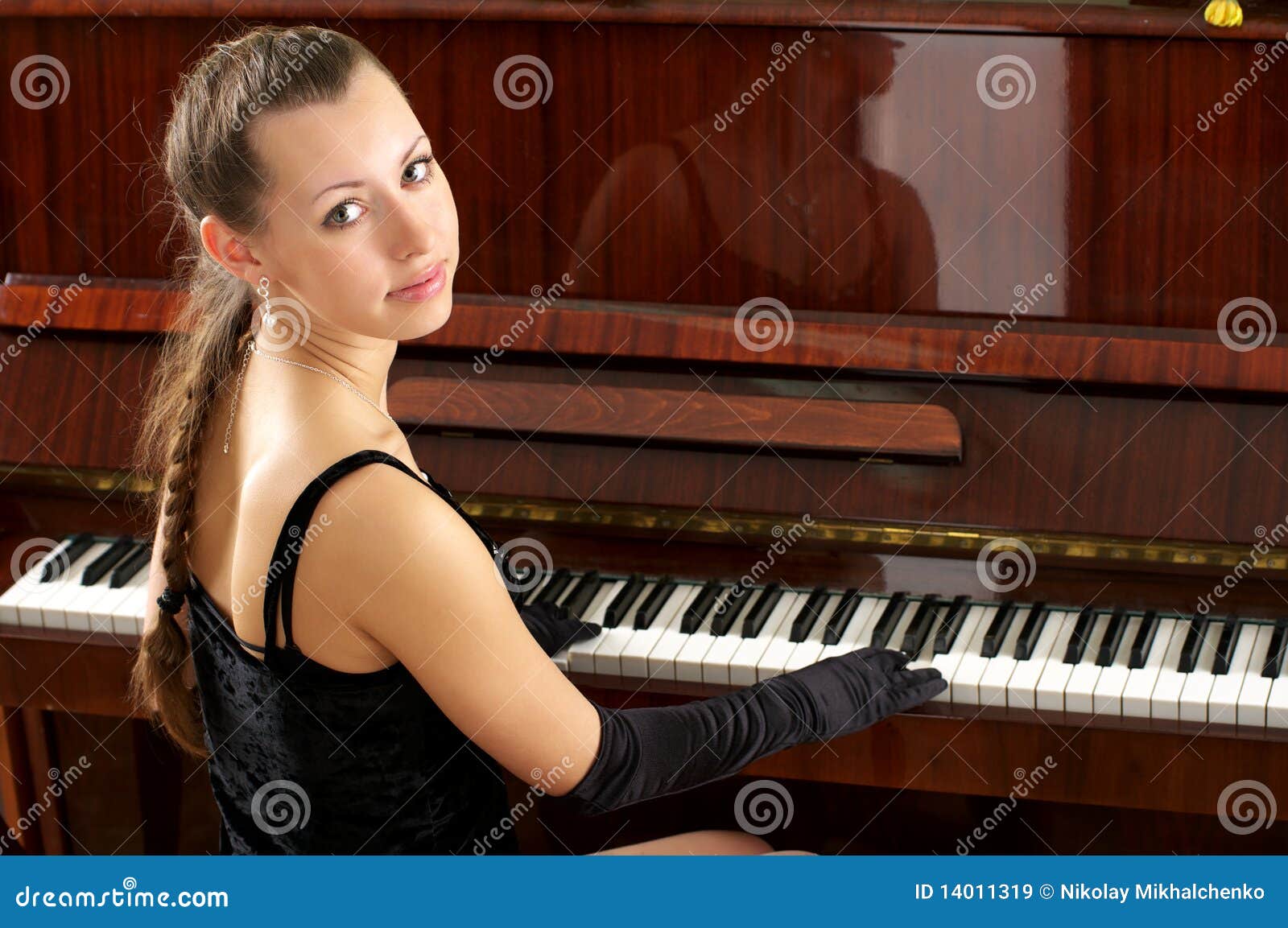 Portrait of Beautiful Young Pianist Stock Image - Image of fashioned ...