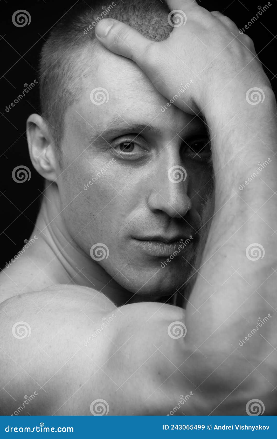 Portrait of bodybuilder stock image. Image of confident - 243065499