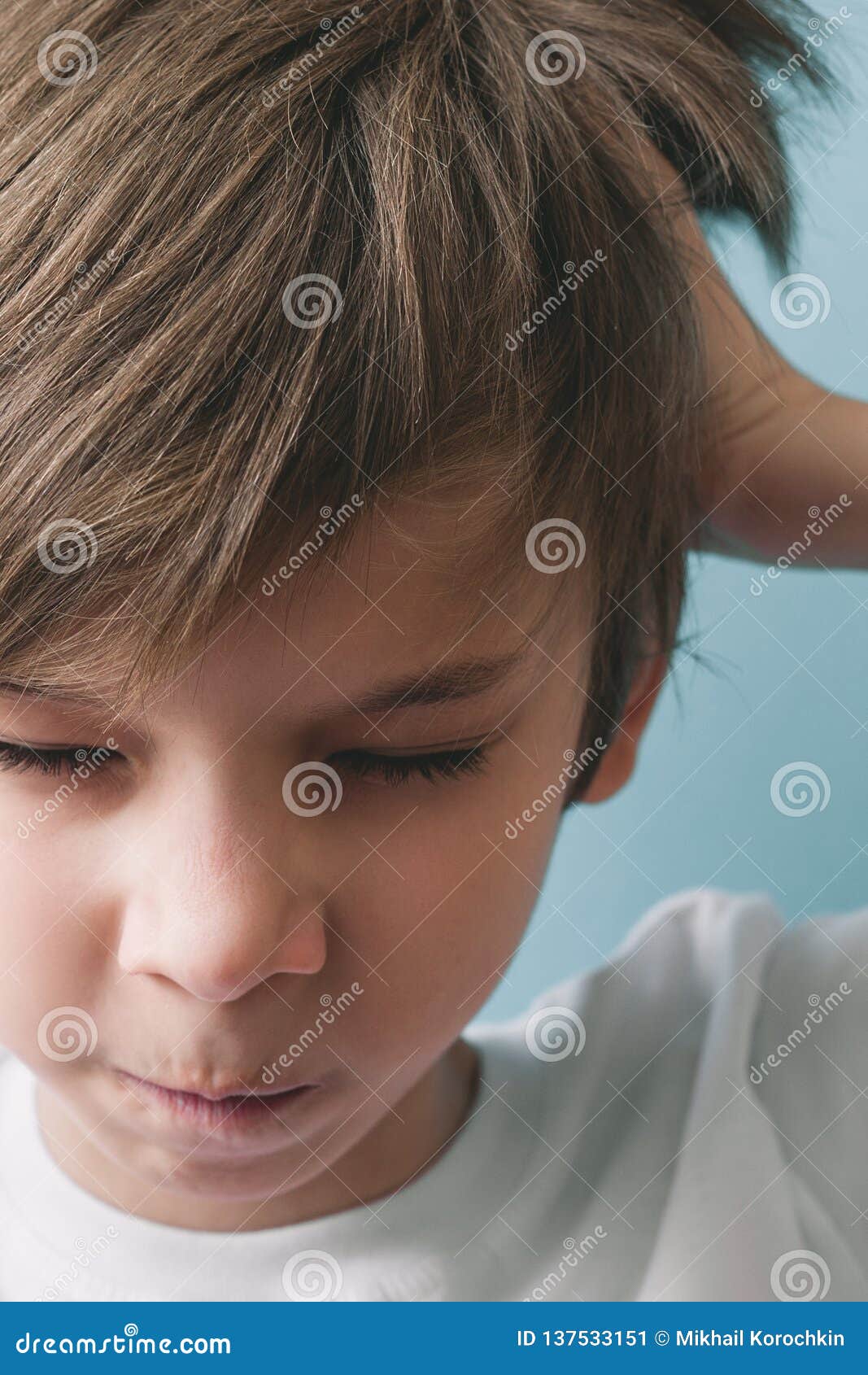 Portrait of Boy with Headache Stock Image - Image of head, migraine ...
