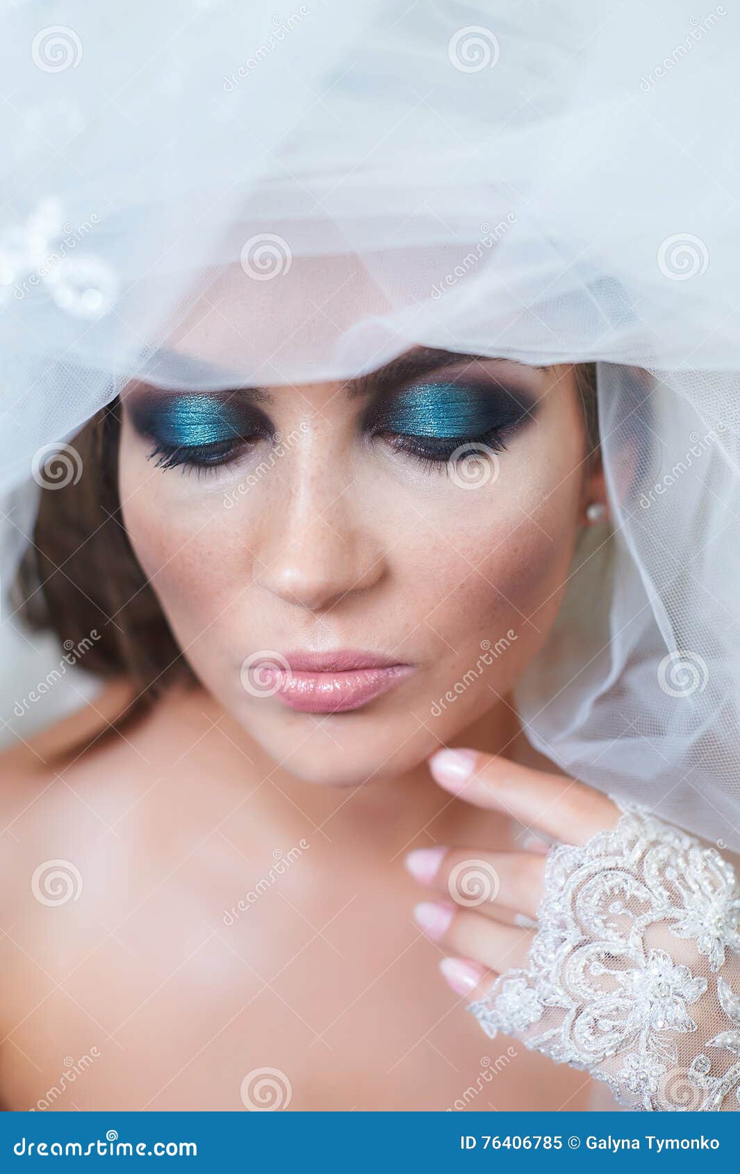 Portrait of Bride with a Veil and Makeup Stock Image - Image of beauty ...