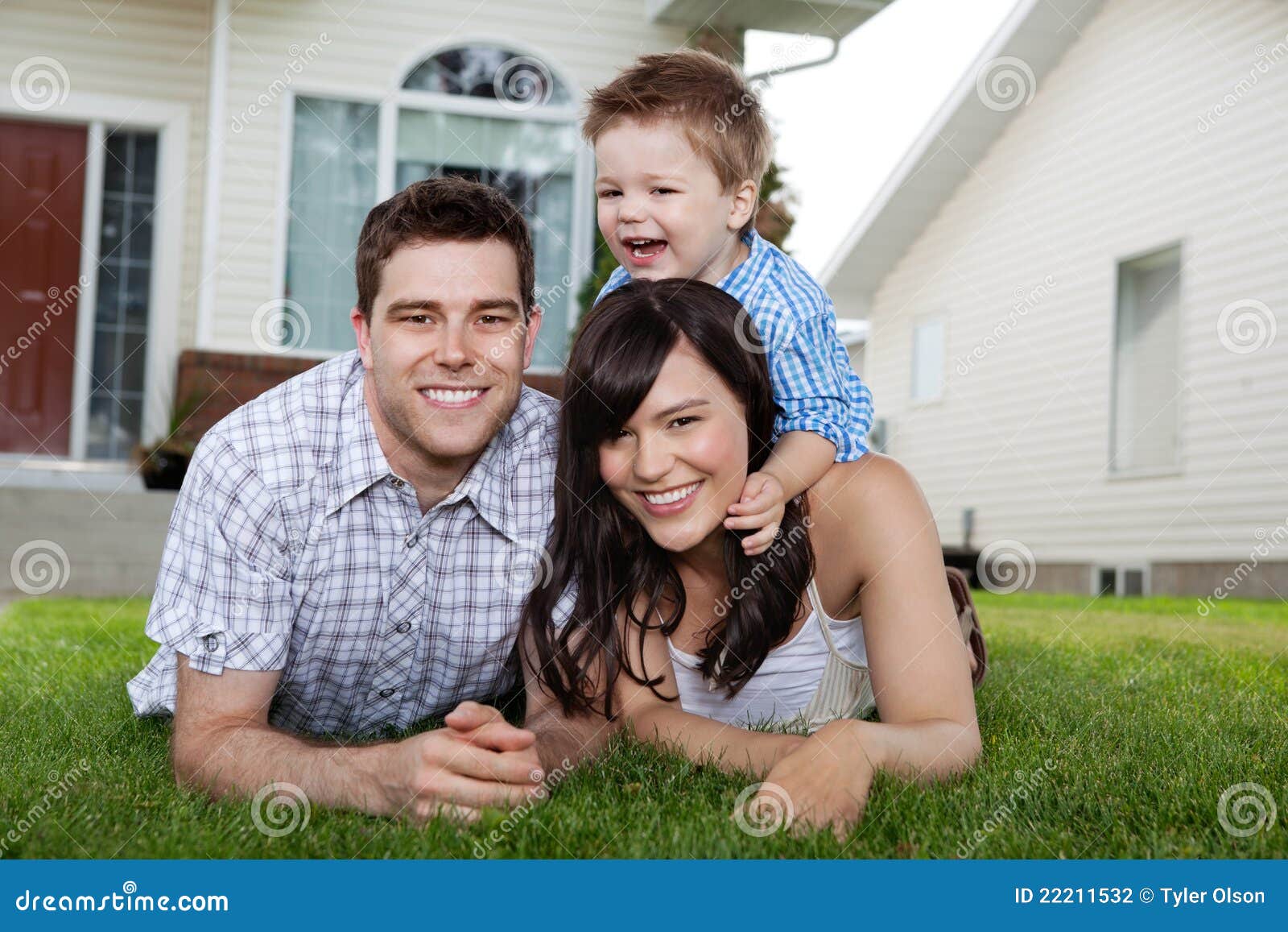 Portrait of Cheerful Family Stock Photo - Image of adult, family: 22211532