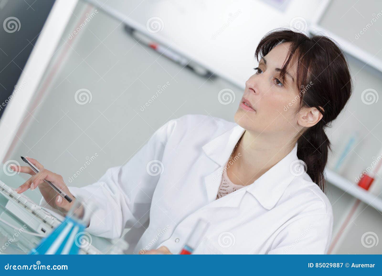 Portrait Chemist Working in Lab Stock Image - Image of white, smiling ...