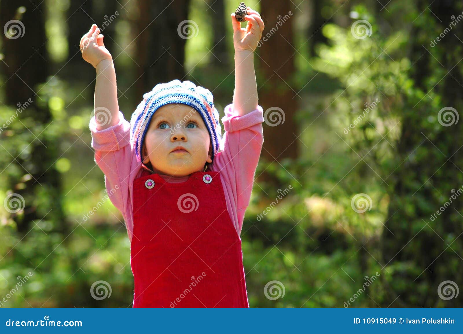 Portrait of child in wood stock image. Image of leisure - 10915049