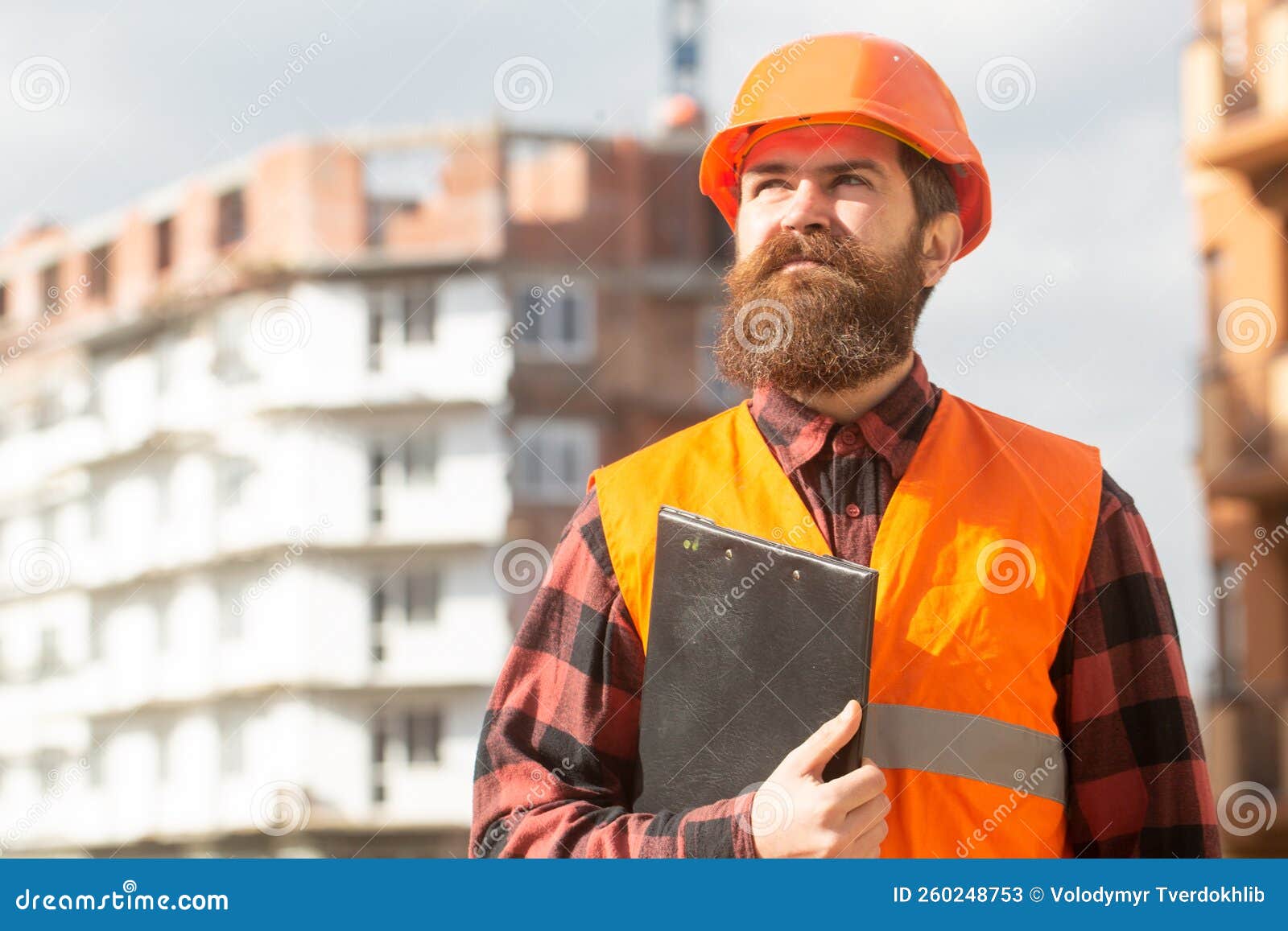 Portrait of Construction Builder. Male Construction Worker in Work ...