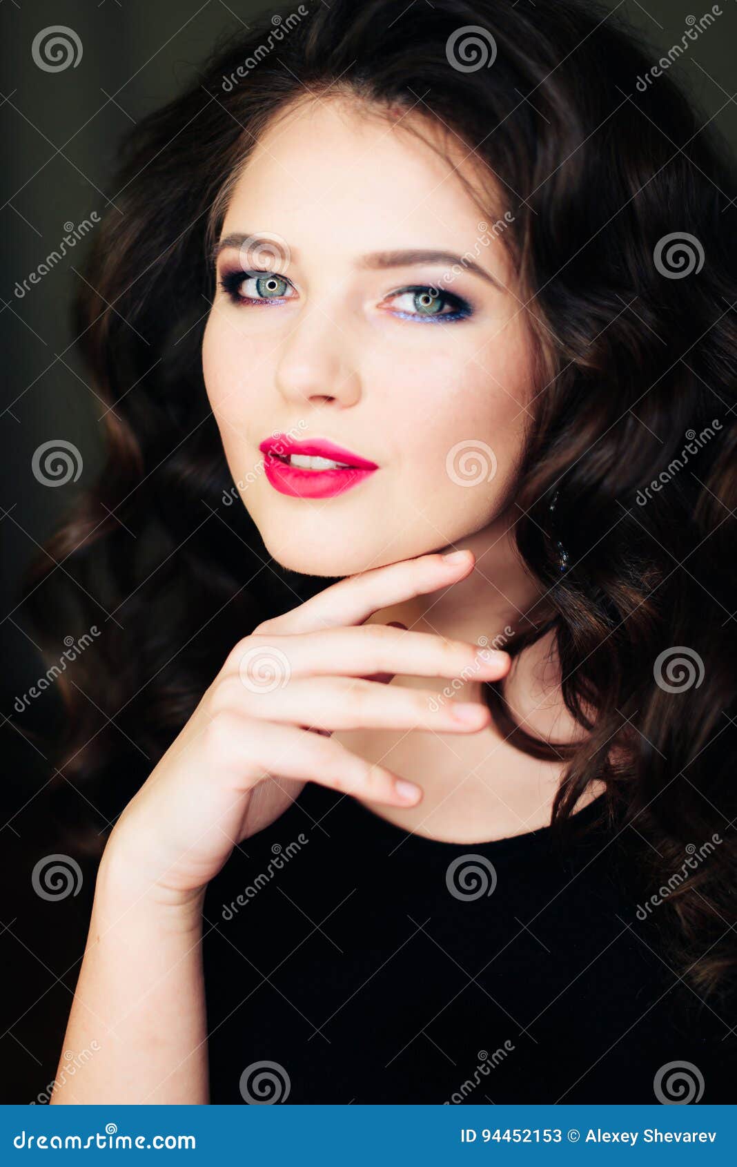 Portrait of Cute Girl, Model Stock Image - Image of bride, jewelry ...