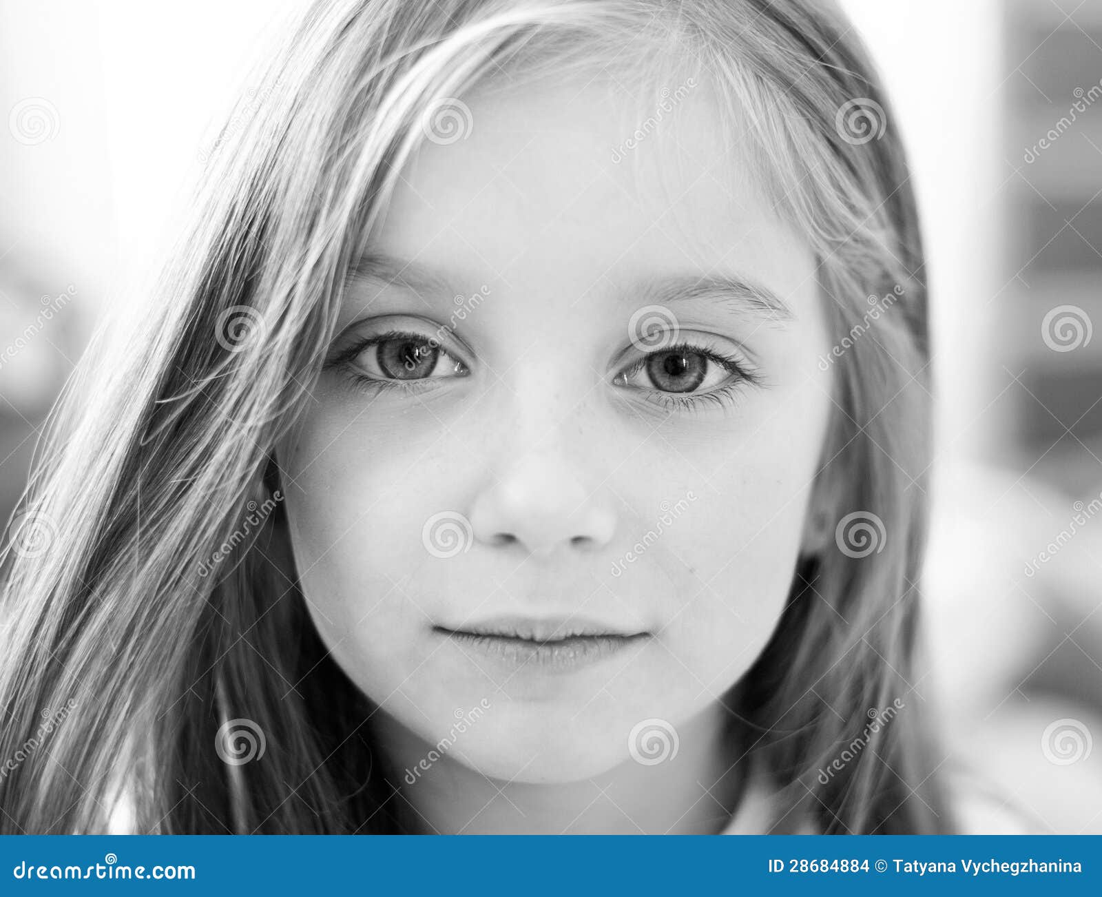 Portrait of a Cute Liitle Girl Stock Photo - Image of human, girl: 28684884