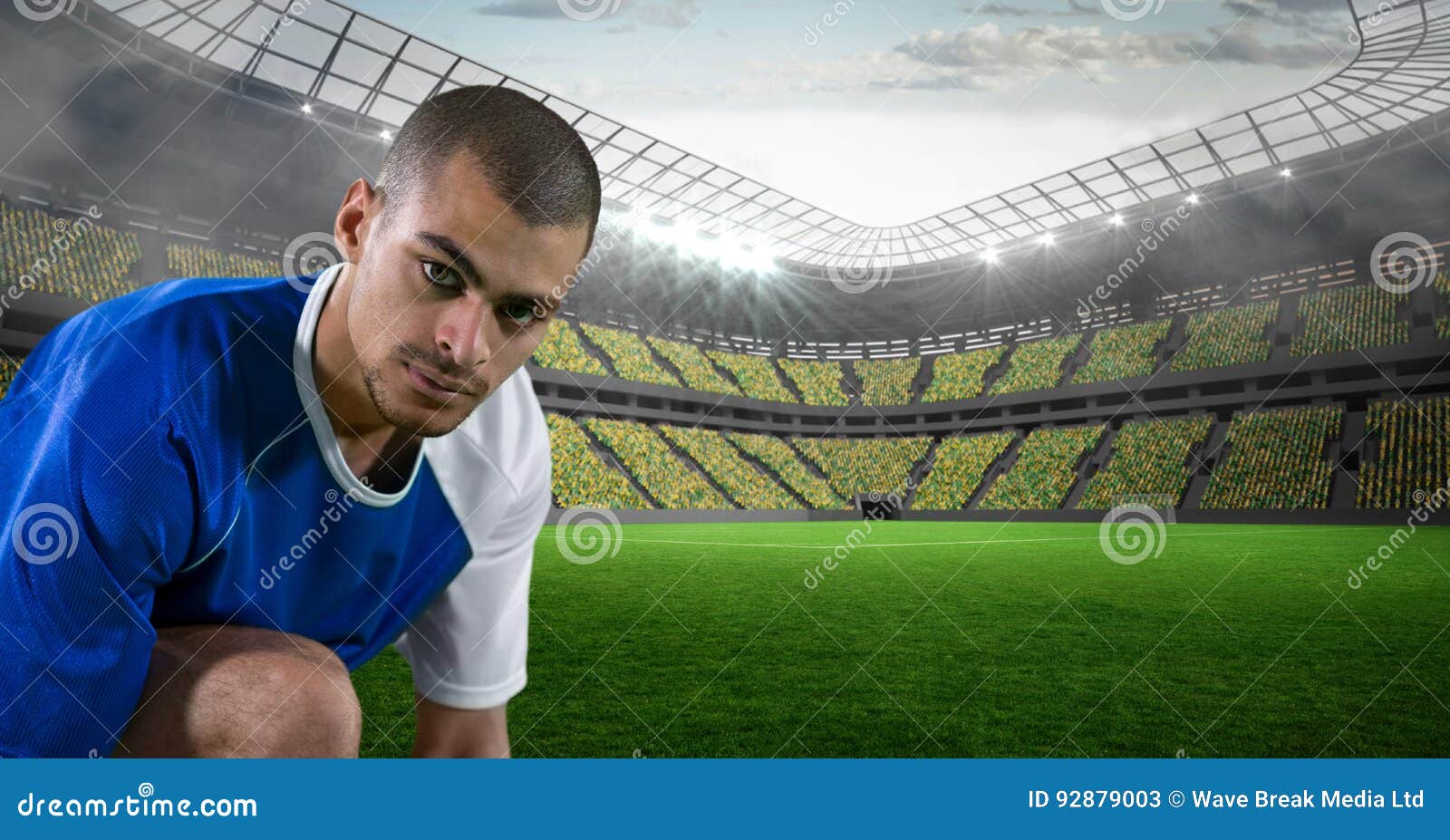Portrait De Footballeur Au Stade Image stock - Image du produit, énorme ...