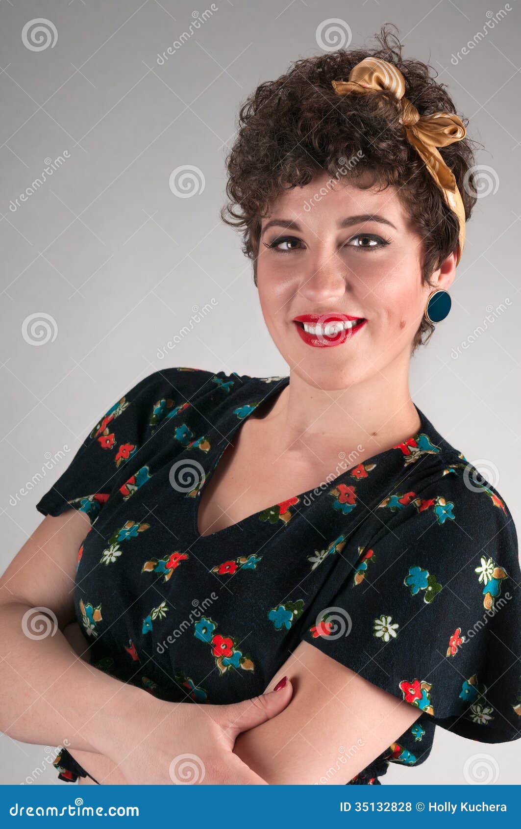 Portrait De Pin-up De Fille Photo stock - Image du élégant, coiffure ...