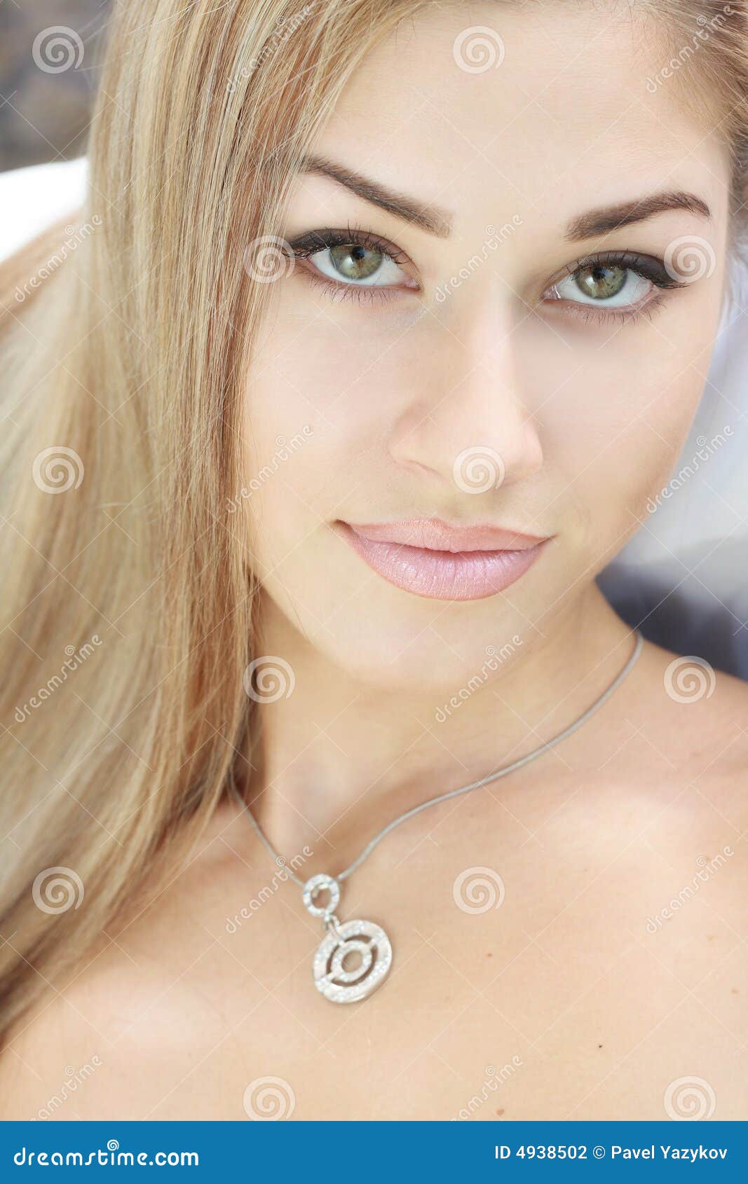 Portrait En Gros Plan Image. Image: 4938502