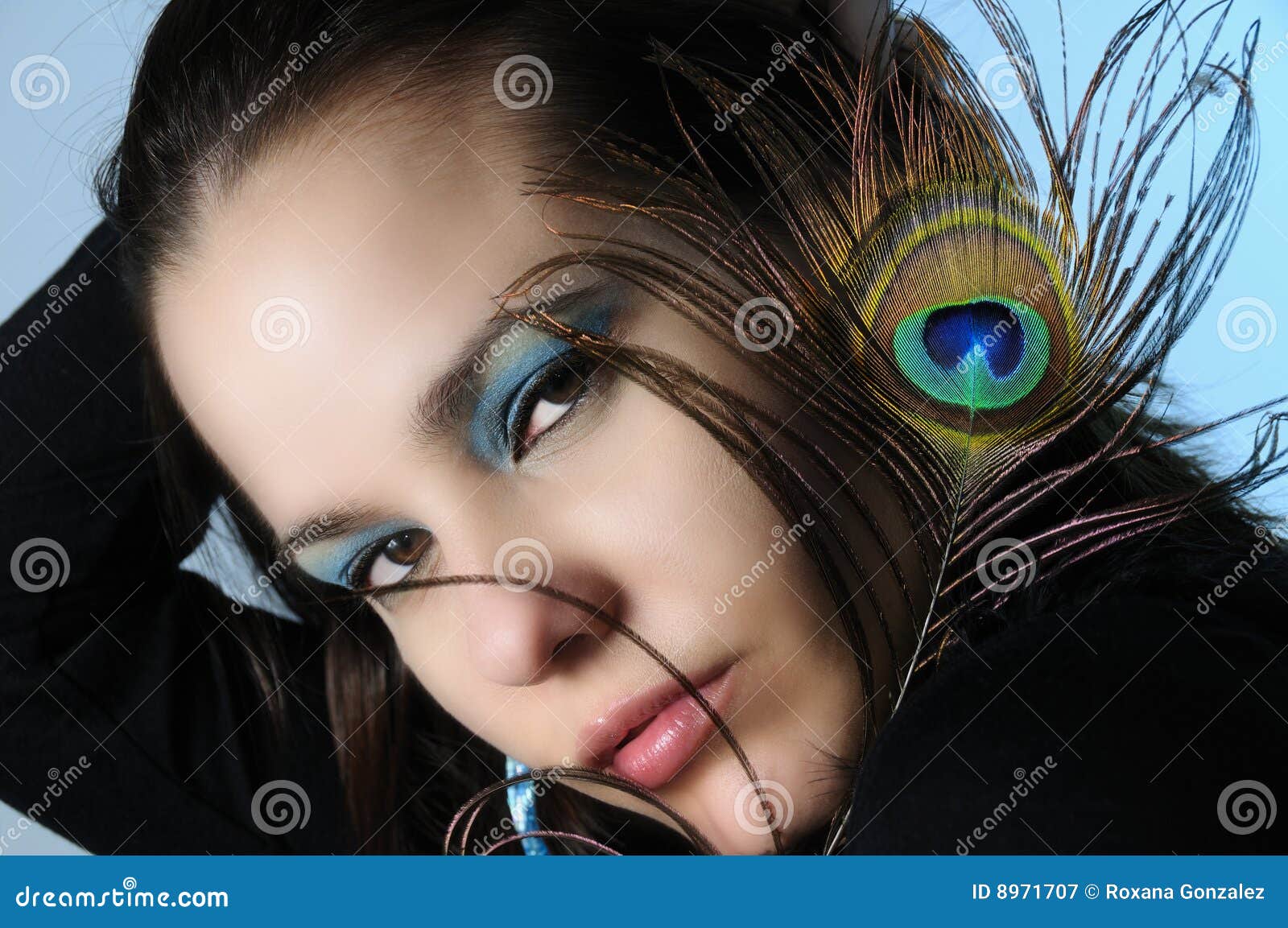 Portrait with feather stock image. Image of dreamy, fashion - 8971707