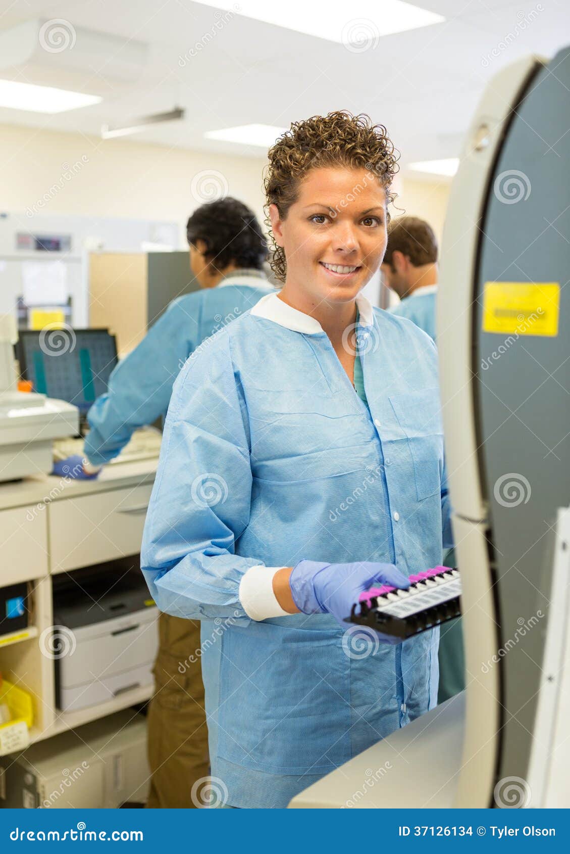 Portrait of Female Lab Tech Stock Photo - Image of machine, analyze ...
