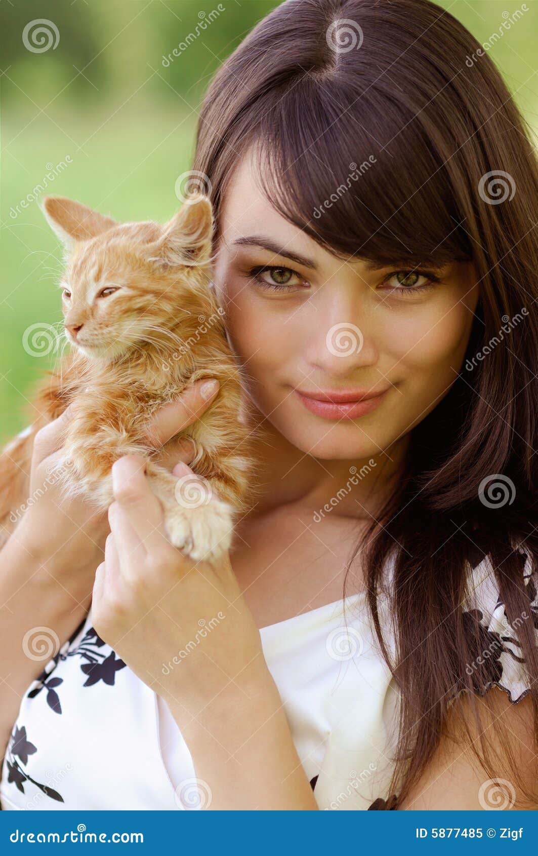 Portrait Of Girl With Kitten Stock Image Image Of Girls Care 5877485