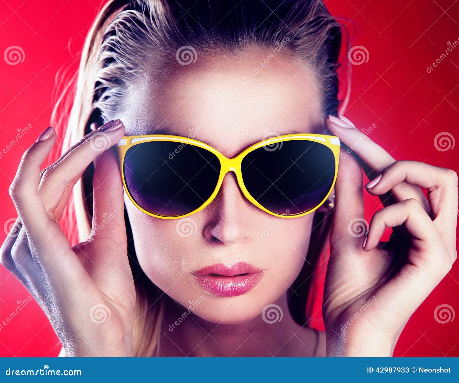 Portrait Of Girl With Sunglasses Stock Image Image Of Accesorries