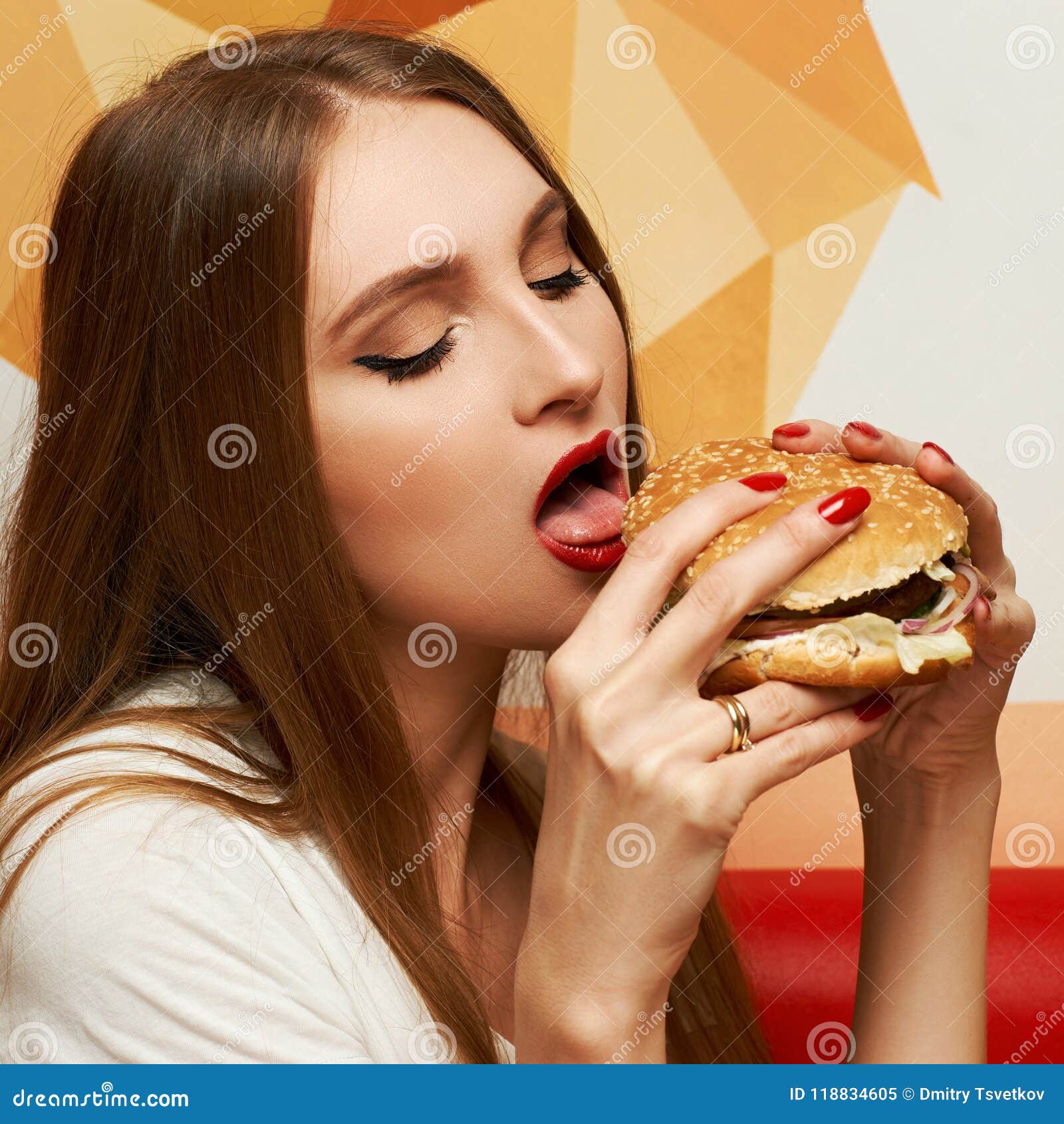 Portrait Of Beautiful Woman Eating Burger Stock Image Image Of Face