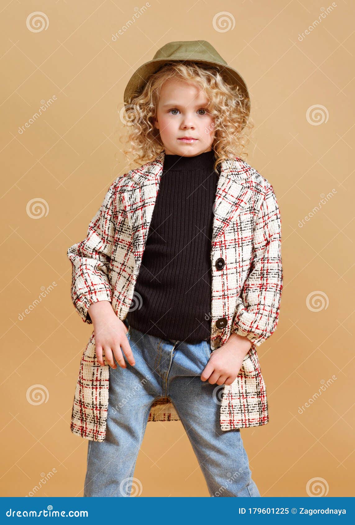 Portrait of Little Model Girl Stock Image - Image of studio, sweetie ...