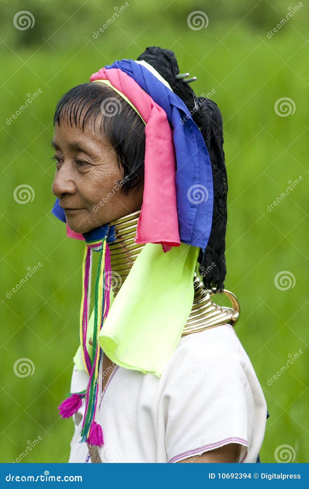 Portrait of Long Neck Woman Stock Photo - Image of headscarf, jewelry ...