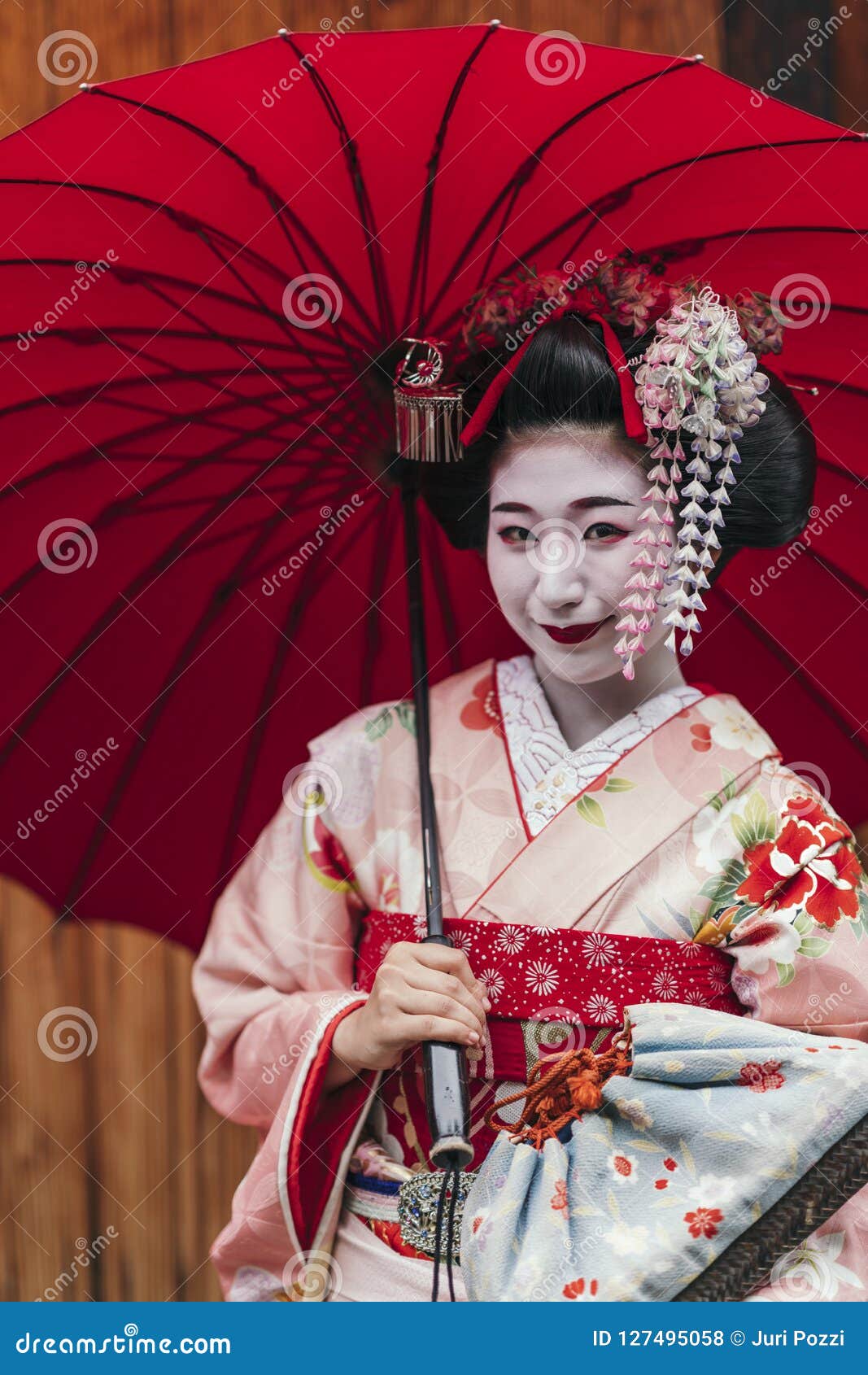Portrait of a Maiko Geisha in Gion Kyoto Stock Photo - Image of geisha ... Portrait of a Maiko Geisha in Gion Kyoto Stock Photo - Image of geisha ...