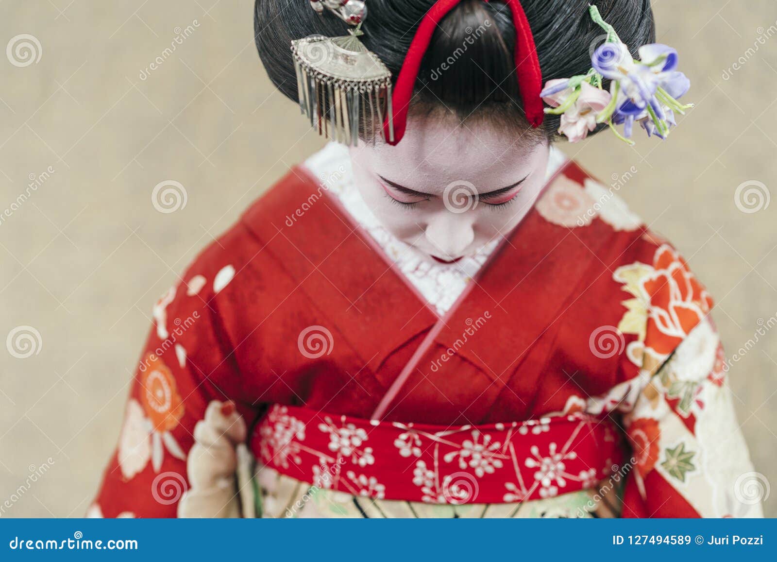 Portrait of a Maiko Geisha in Gion Kyoto Stock Image - Image of ... Portrait of a Maiko Geisha in Gion Kyoto Stock Image - Image of ...