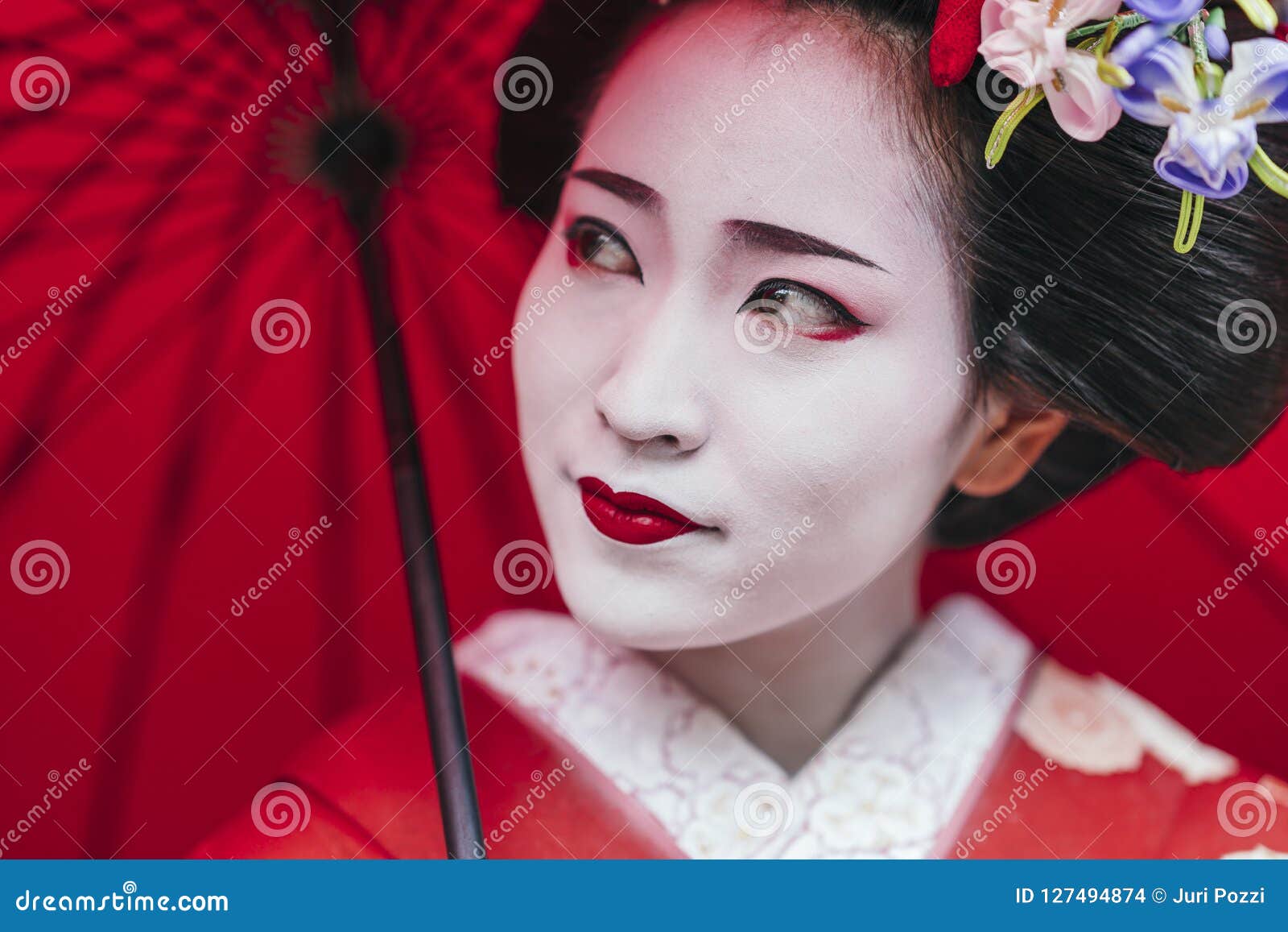 Portrait of a Maiko Geisha in Gion Kyoto Stock Photo - Image of ... Portrait of a Maiko Geisha in Gion Kyoto Stock Photo - Image of ...