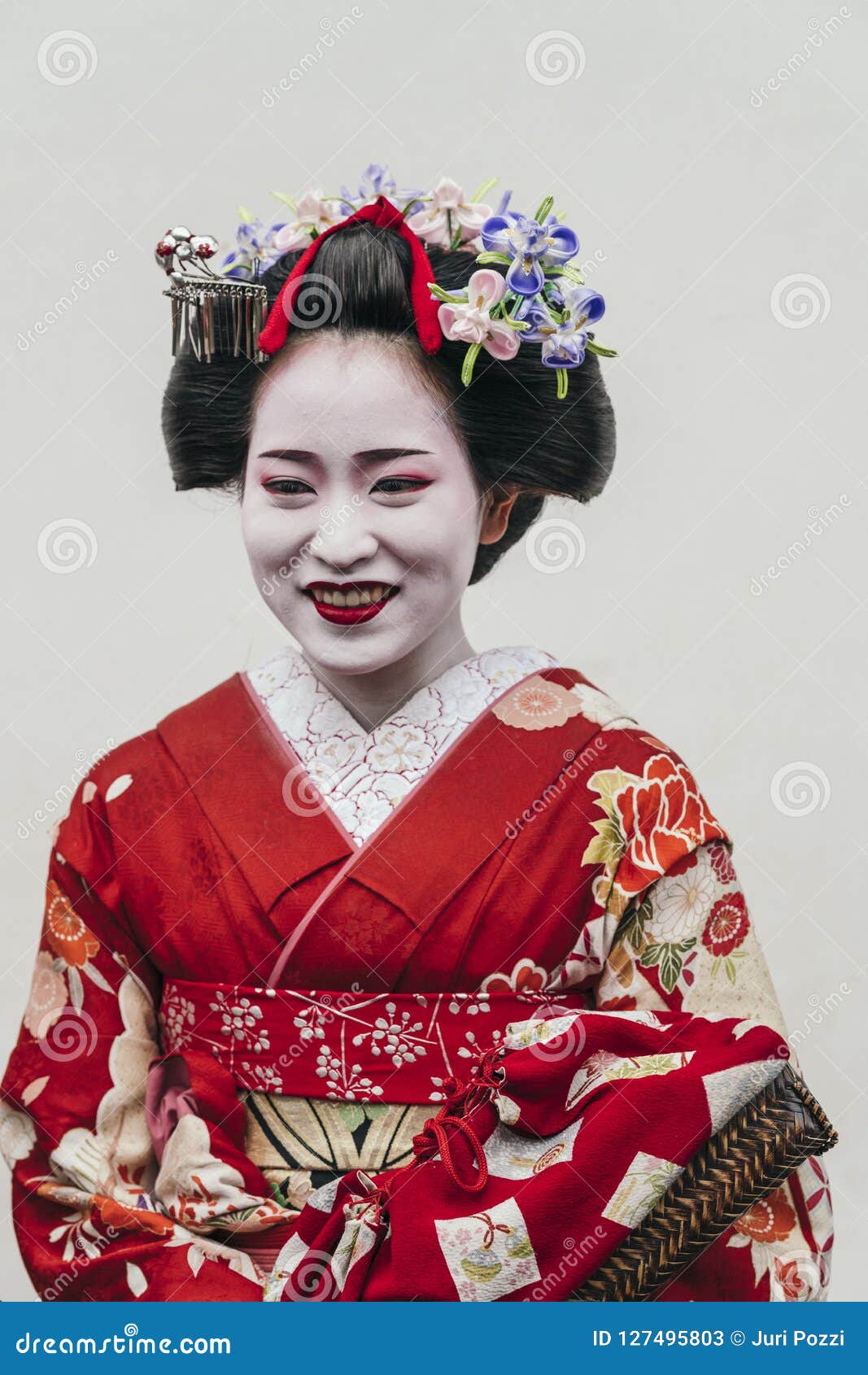 Portrait of a Maiko Geisha in Gion Kyoto Stock Image - Image of maiko ... Portrait of a Maiko Geisha in Gion Kyoto Stock Image - Image of maiko ...