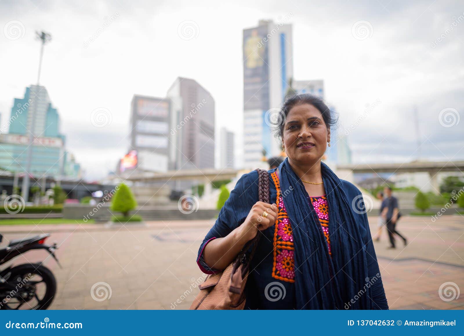 Mature Beautiful Indian Woman Exploring The City Of Bangkok Tha Stock