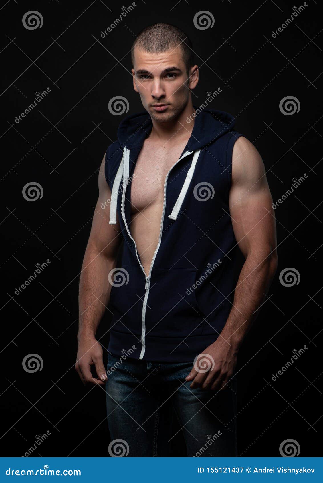 Portrait of bodybuilder stock image. Image of muscle - 155121437
