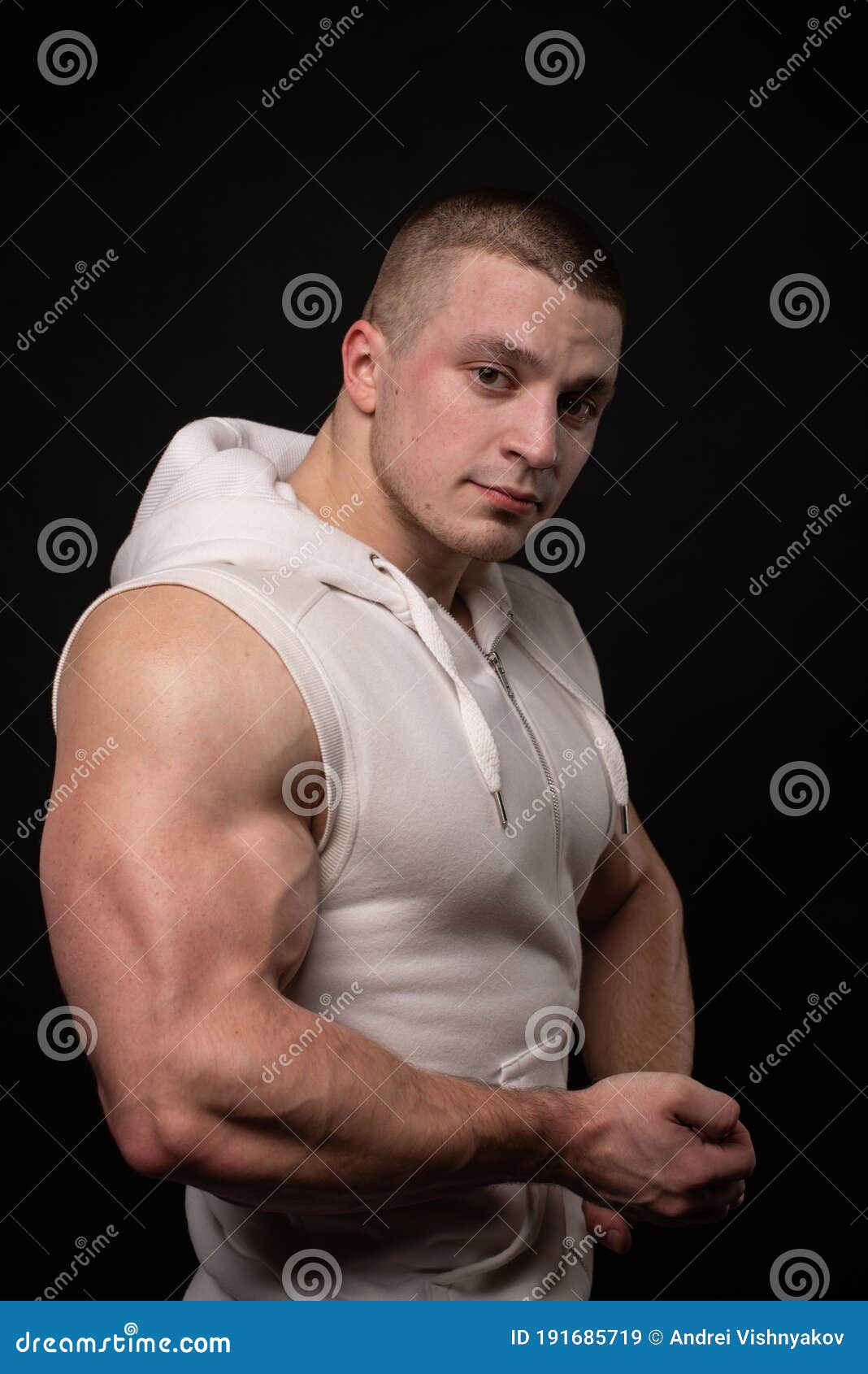 Portrait of bodybuilder stock image. Image of confident - 191685719