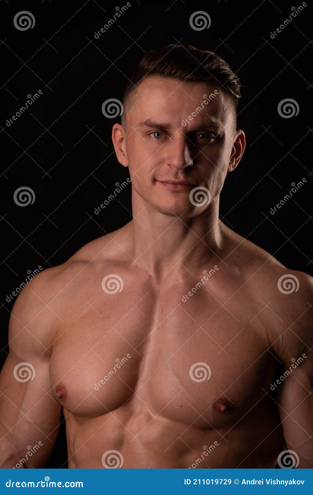 Portrait of bodybuilder stock image. Image of muscle - 211019729