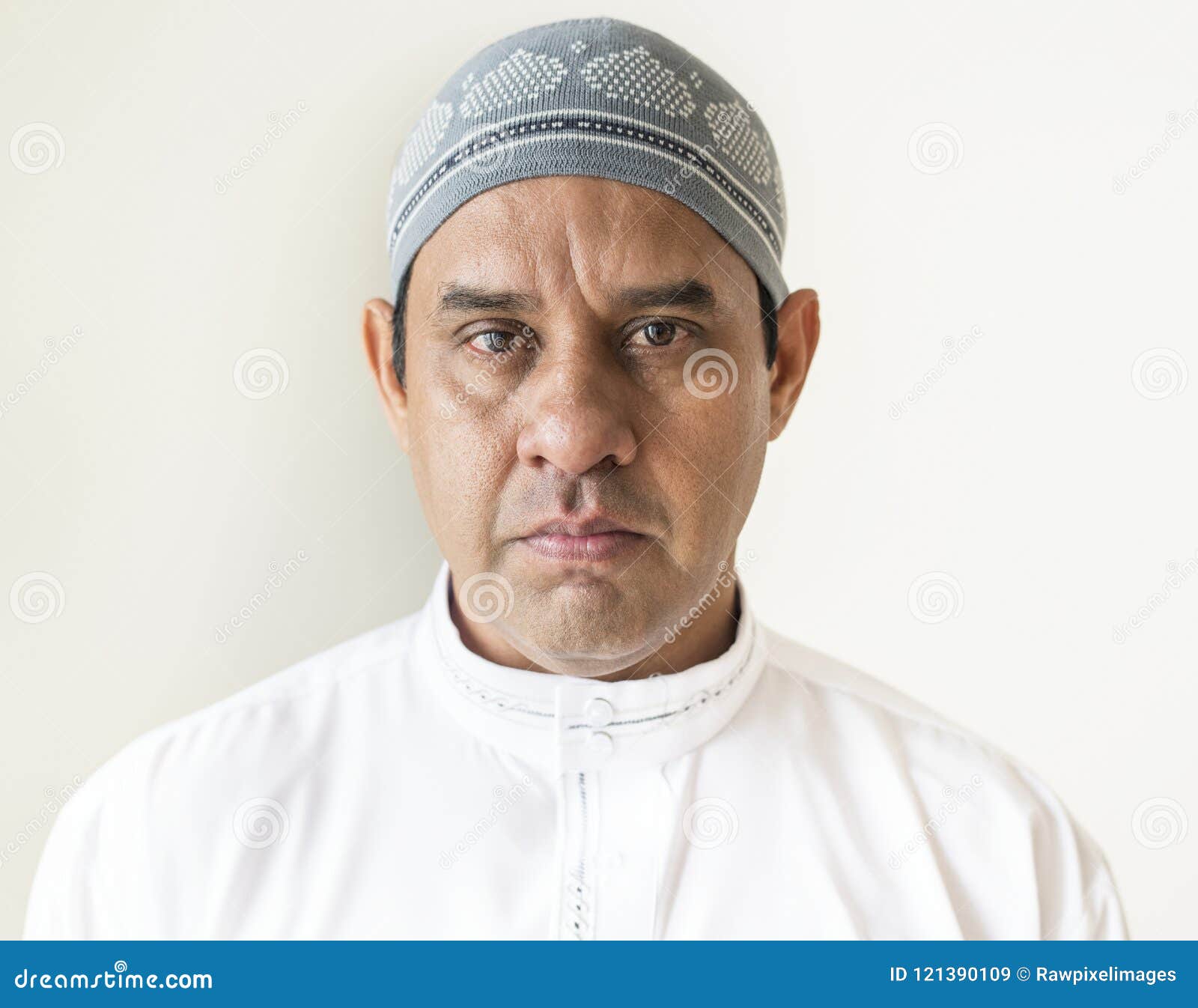 Portrait of a Muslim man stock image. Image of headwear - 121390109