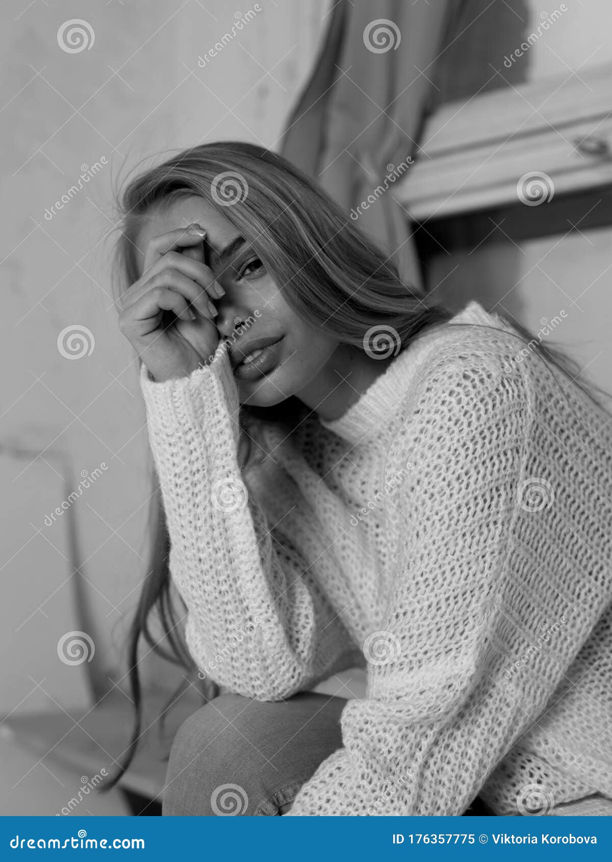 Portrait of a Nice Looking Woman Stock Image - Image of emotion, rich ...