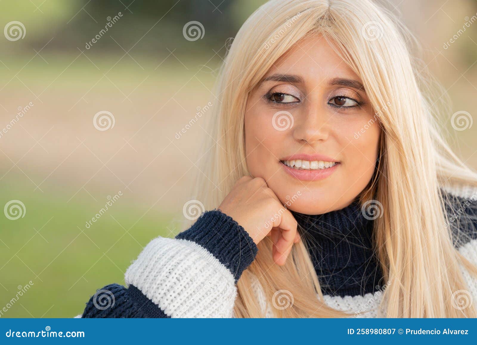 Pretty Blonde Girl Outdoors In Autumn Stock Image Image Of Fall