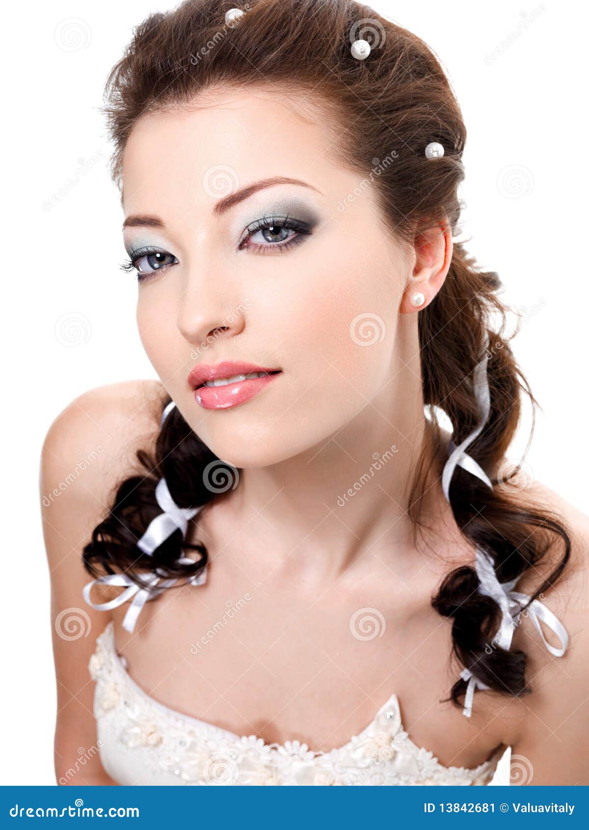 Portrait of pretty bride stock image. Image of close - 13842681
