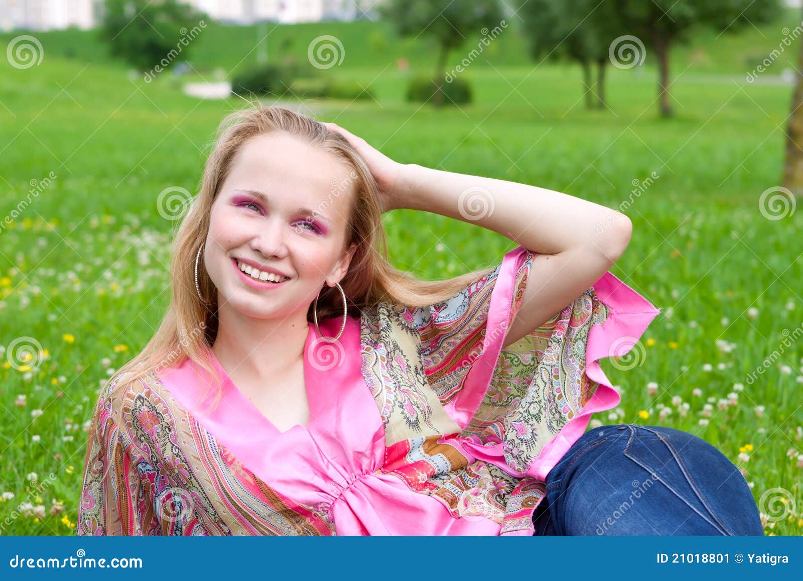 Portrait of a pretty girl stock image. Image of beautiful - 21018801