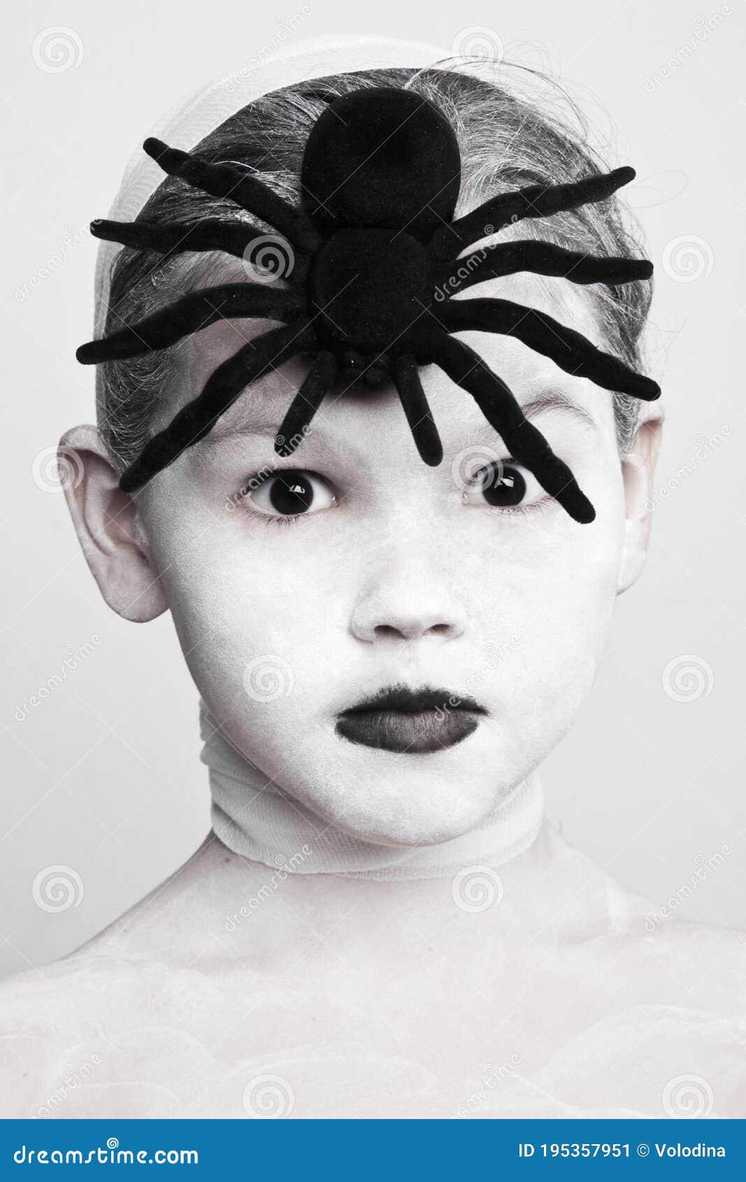 Portrait of the Scary Girl with Spider Stock Image - Image of makeup ...