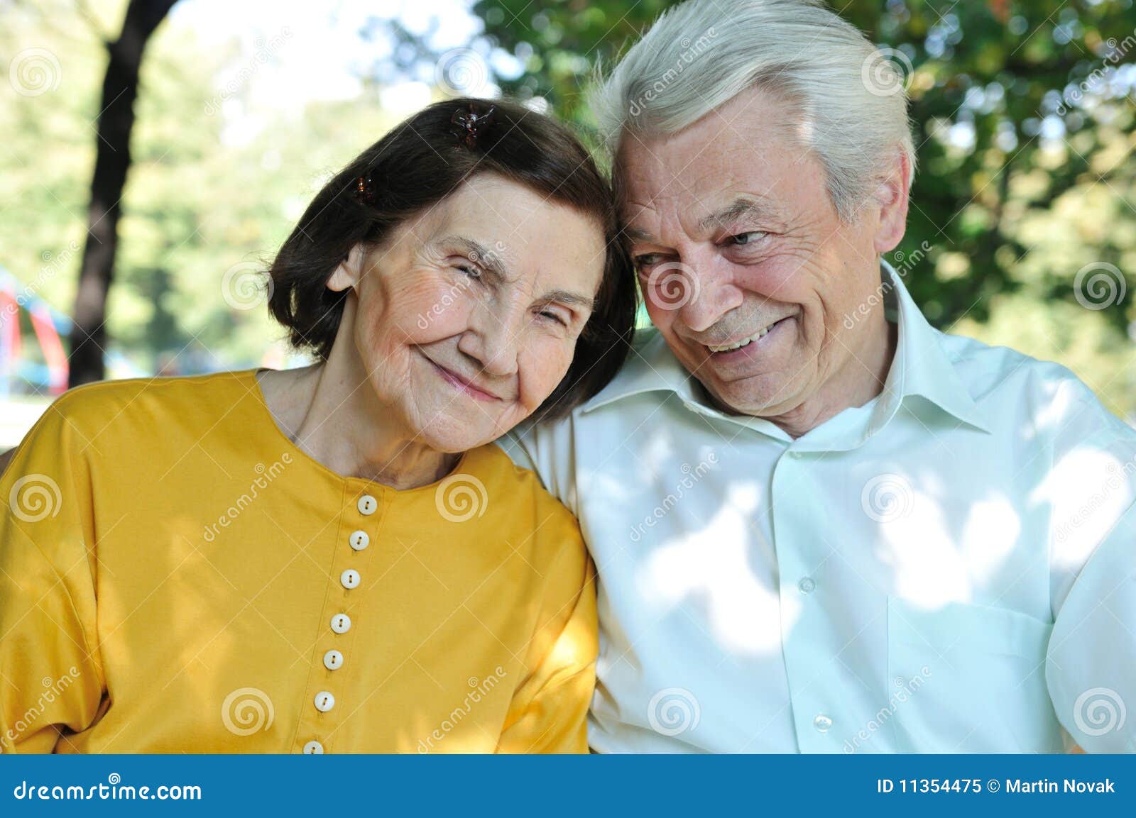 Portrait of Seniors Outside Stock Image - Image of closeup, pensioner ...