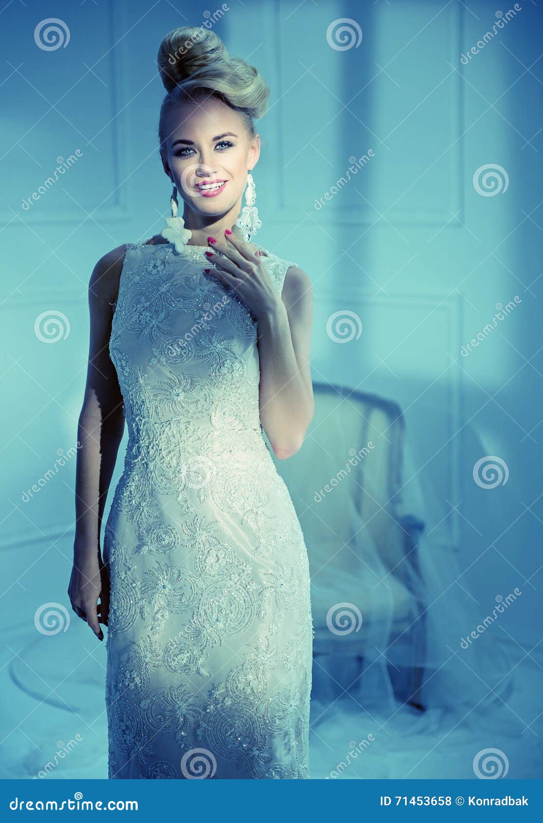 Portrait of a Smart, Bold Woman Stock Photo - Image of figure, dress ...