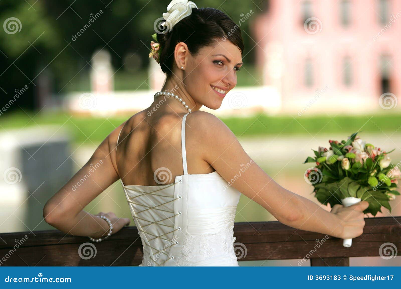 Portrait of a Smiling Bride Stock Image - Image of flower, outdoor: 3693183