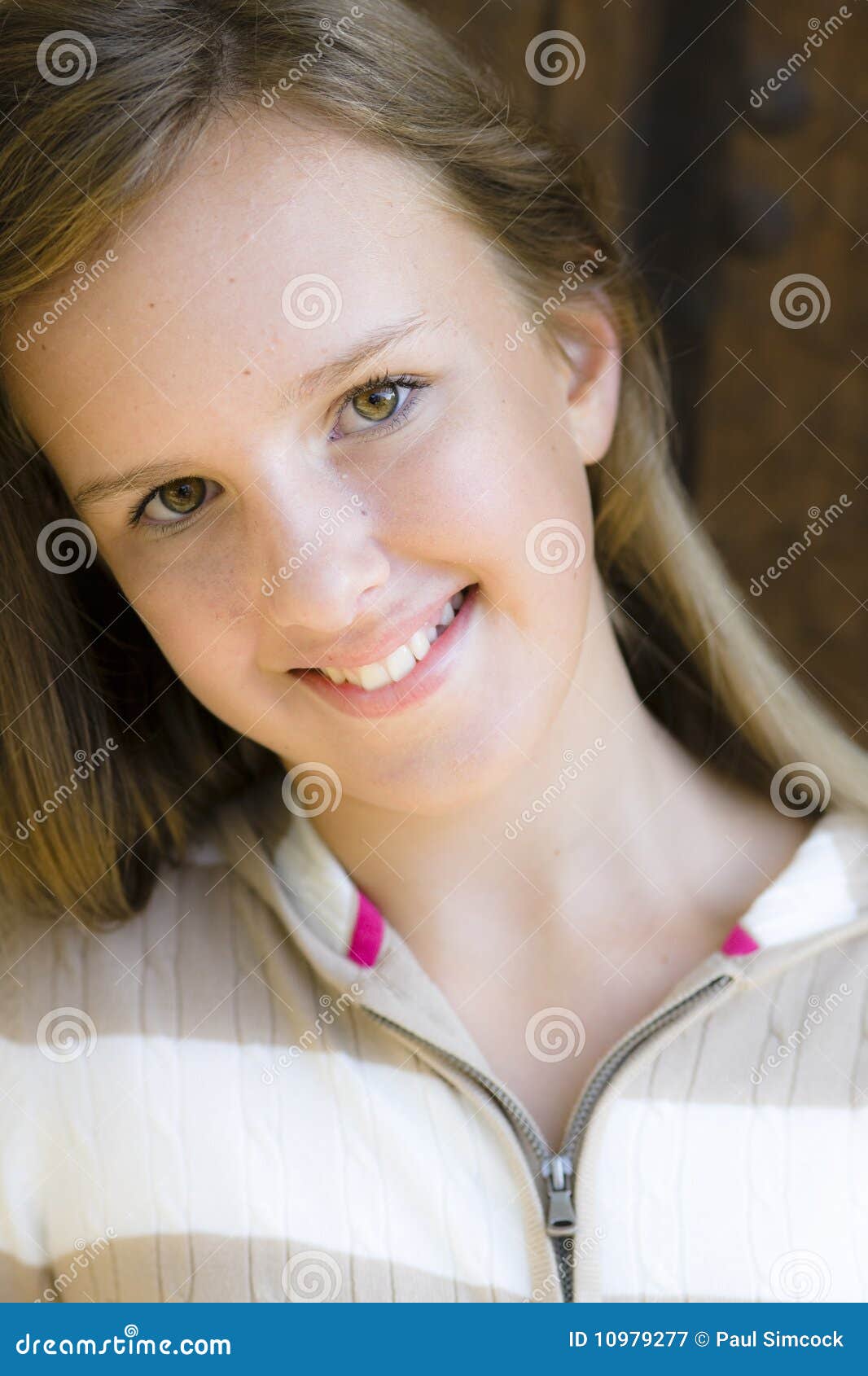 Portrait Of Smiling Tween Girl Royalty Free Stock Photography - Image ...