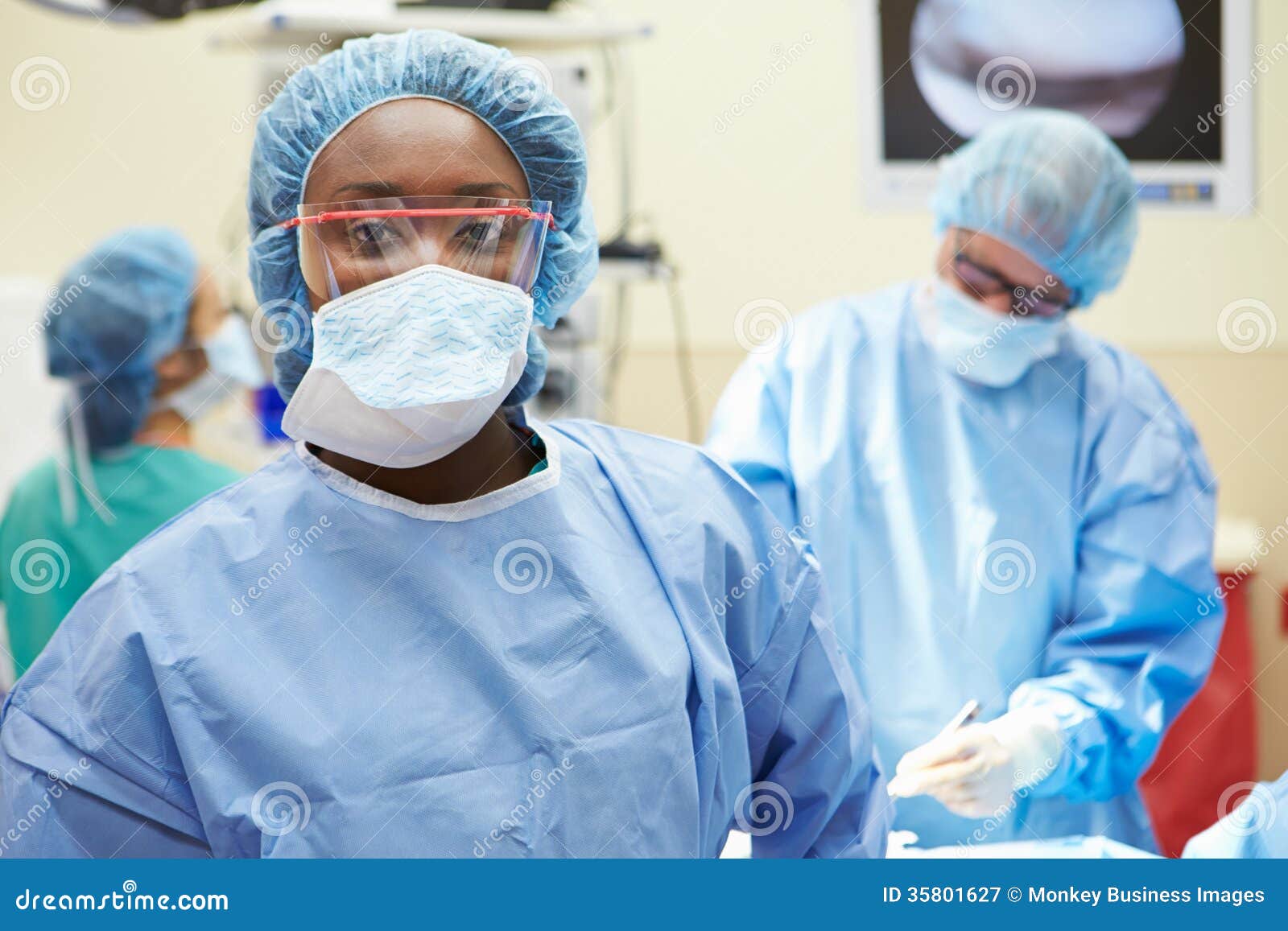 Surgeon Working In Operating Room Royalty-Free Stock Photography ...