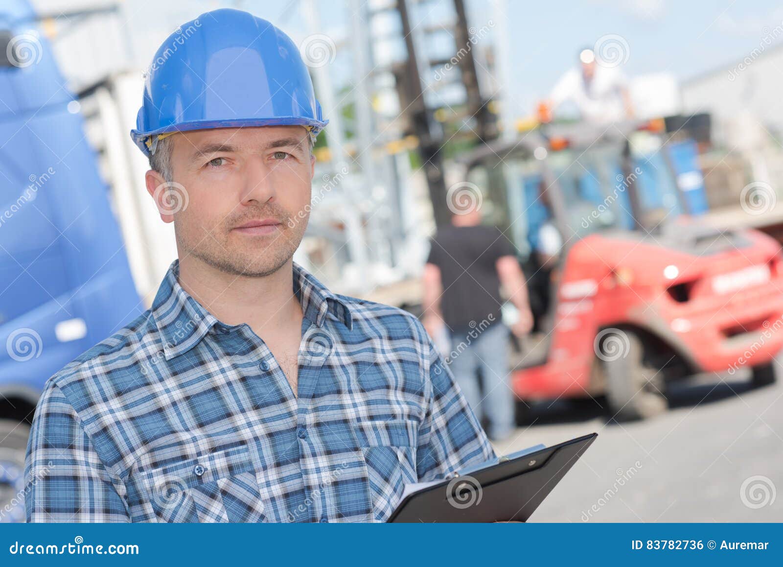 Portrait Worker in Hardhat Holding Clipboard Stock Photo - Image of ...