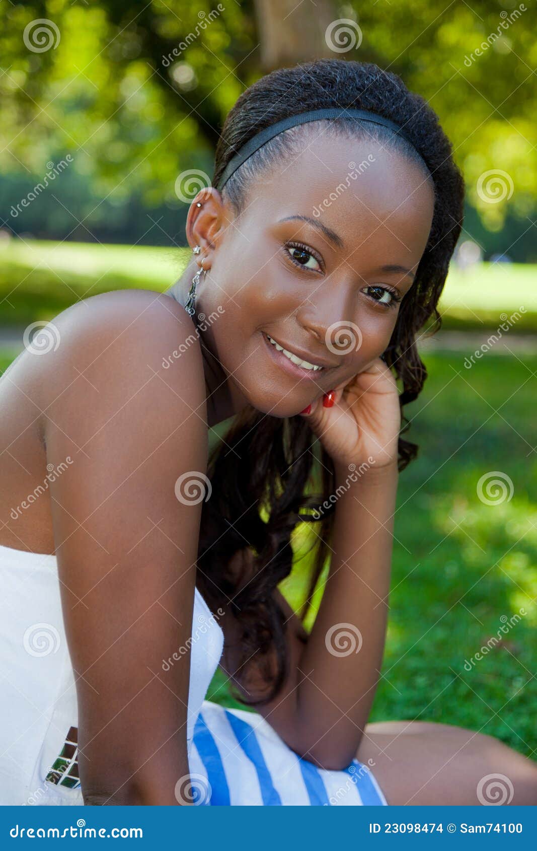 Portrait of a Young African Girl Stock Photo - Image of femininity ...