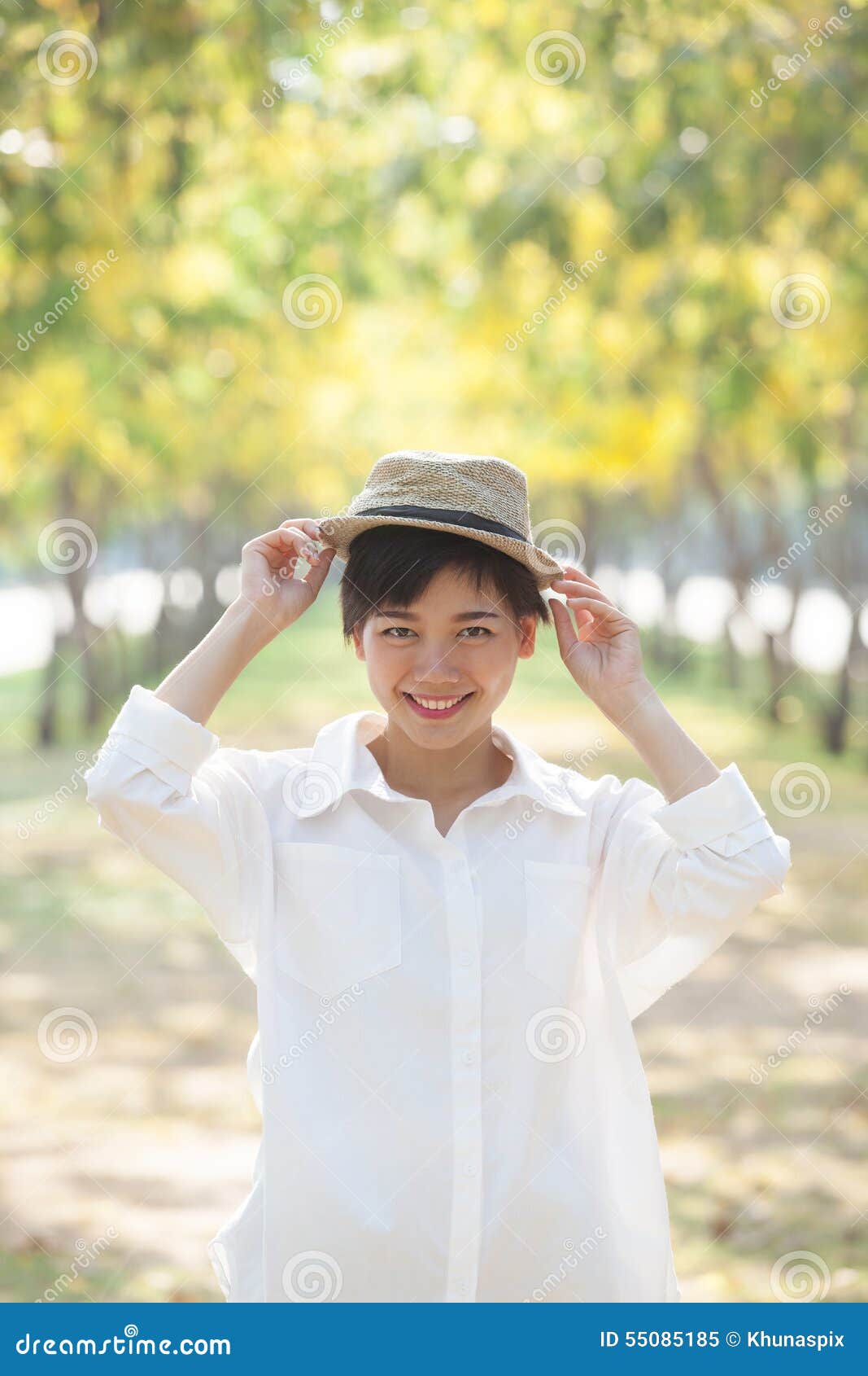 Portrait Of Young Beautiful Asian Woman Wearing Straw Hat Stock Image