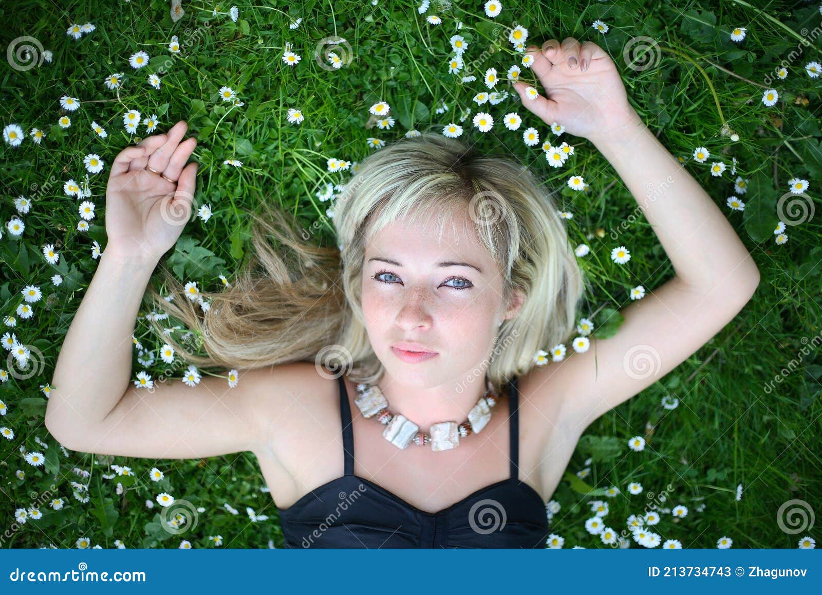 Portrait Young Girl on Green Grass Stock Image - Image of flower, grass ...