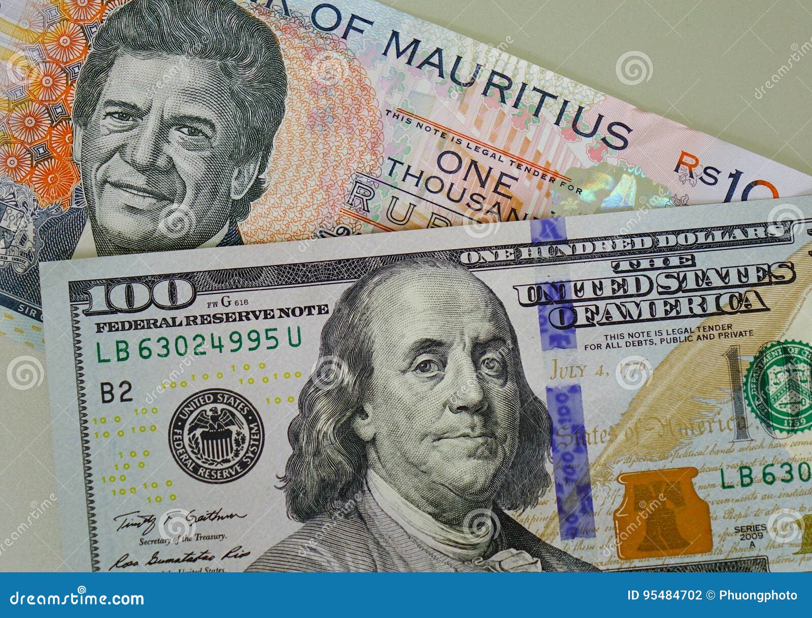 Portraits on banknotes stock photo. Image of bill, american - 95484702