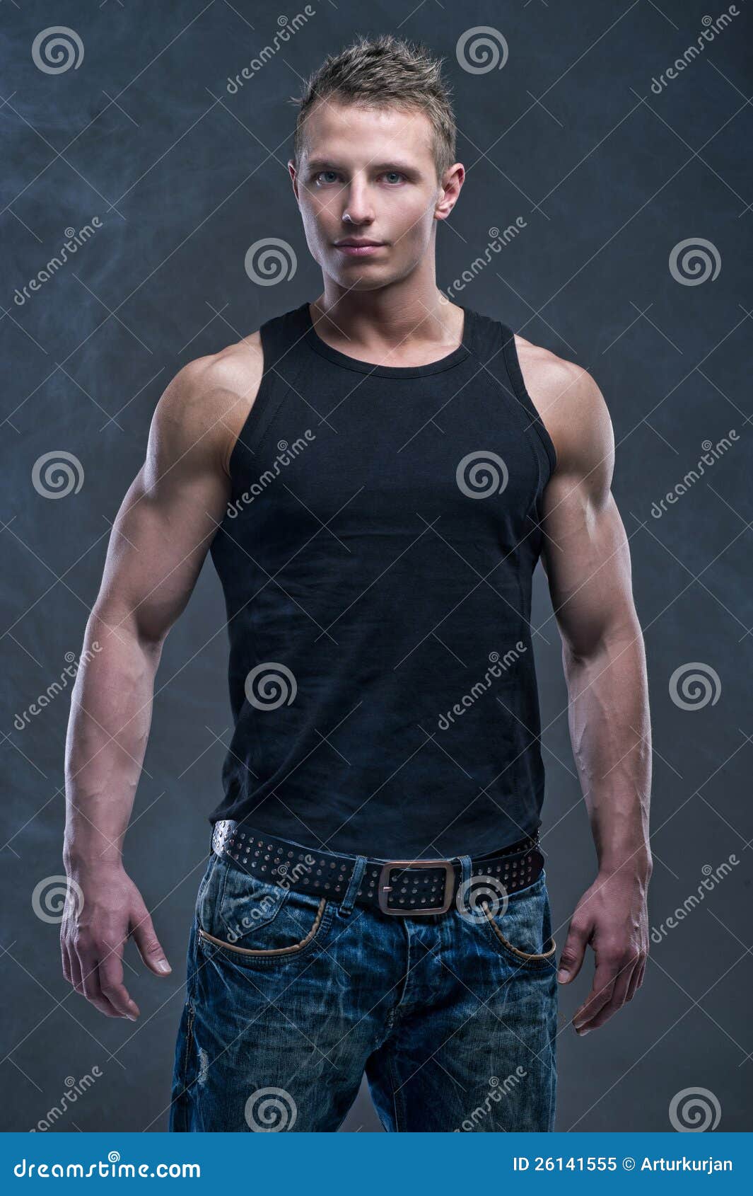 Portret Van De Jonge Mooie Man Stock Afbeelding - Image of koel ...