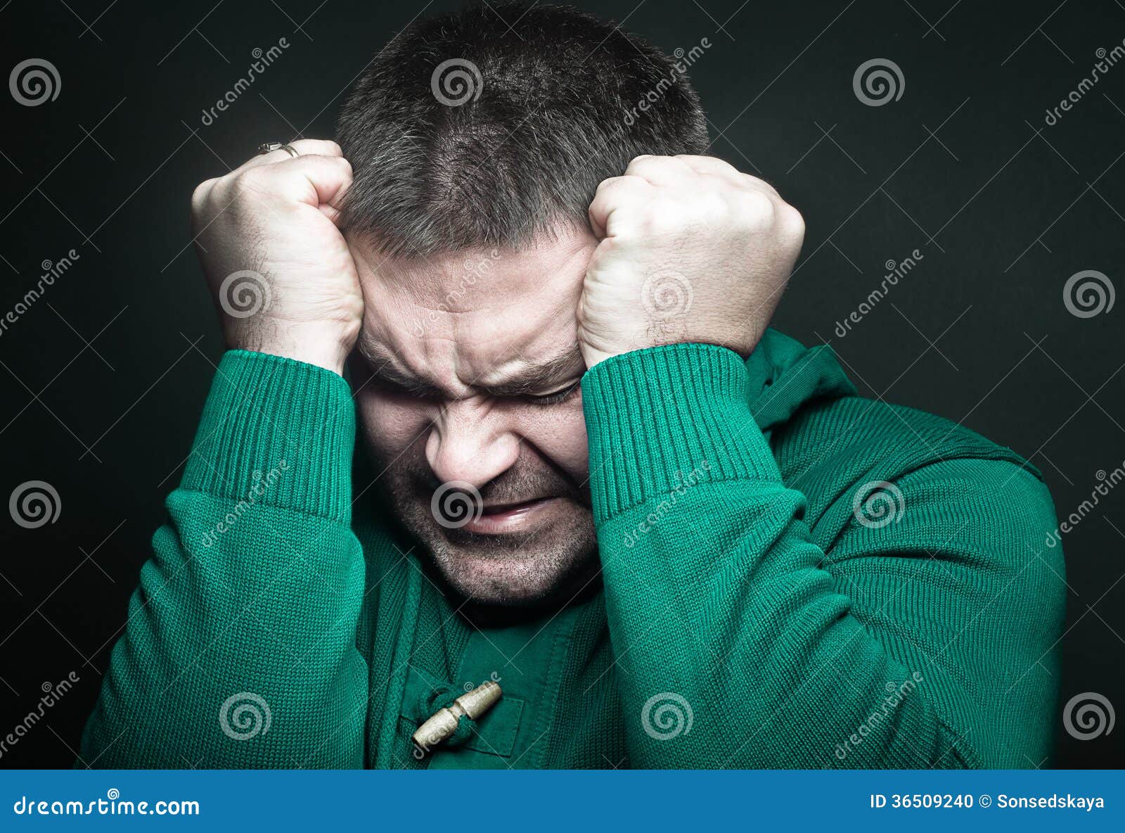Portret Van Een Mens in Wanhoop Stock Foto - Image of verward, ziekte ...