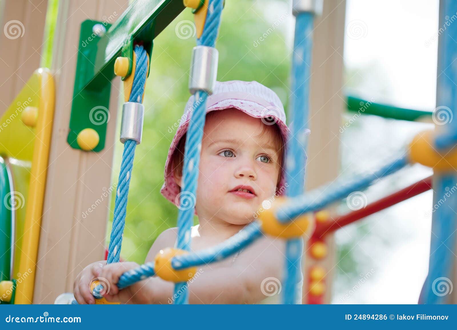 Portret Van Het Kind Van Twee Jaar Stock Foto - Image of activiteit ...